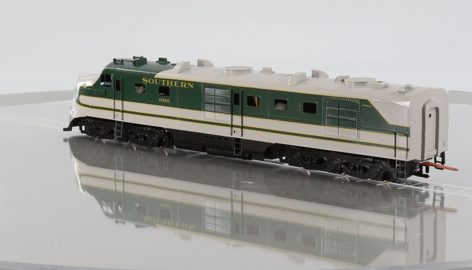 HO Scale Brass Model - Hallmark ALCO DL-109 / DL-110 Diesel Set ...