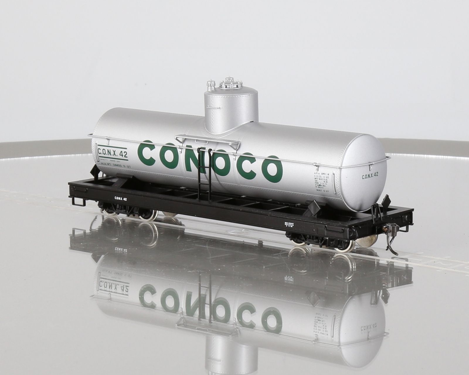 Sn3 Scale Brass PBL Milestone Models Conoco Tank Car #42 - Wide Frame - Short Dome