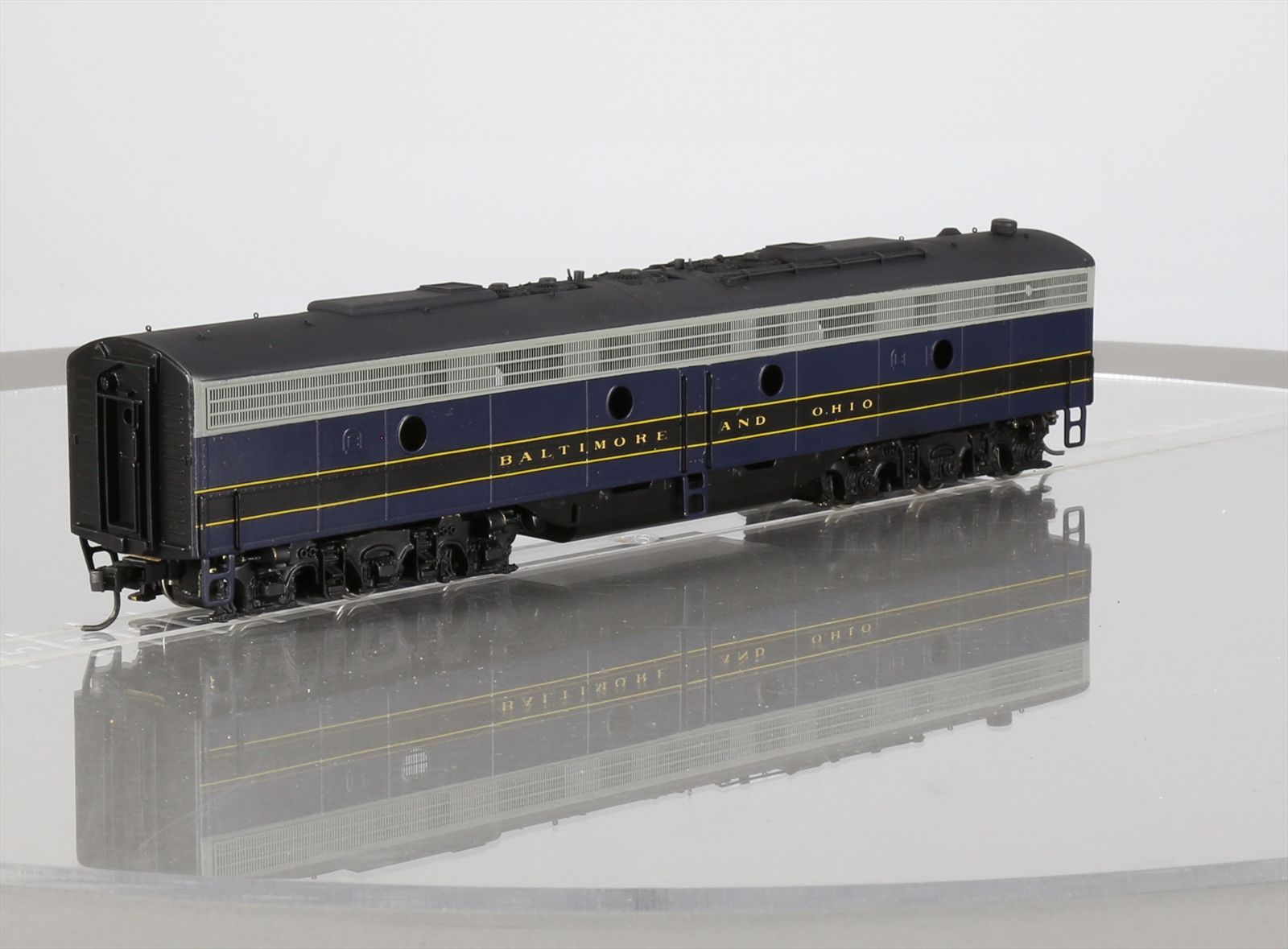 HO Scale Brass Model Train - Oriental Limited EMD E8 E8B 2250HP Diesel ...