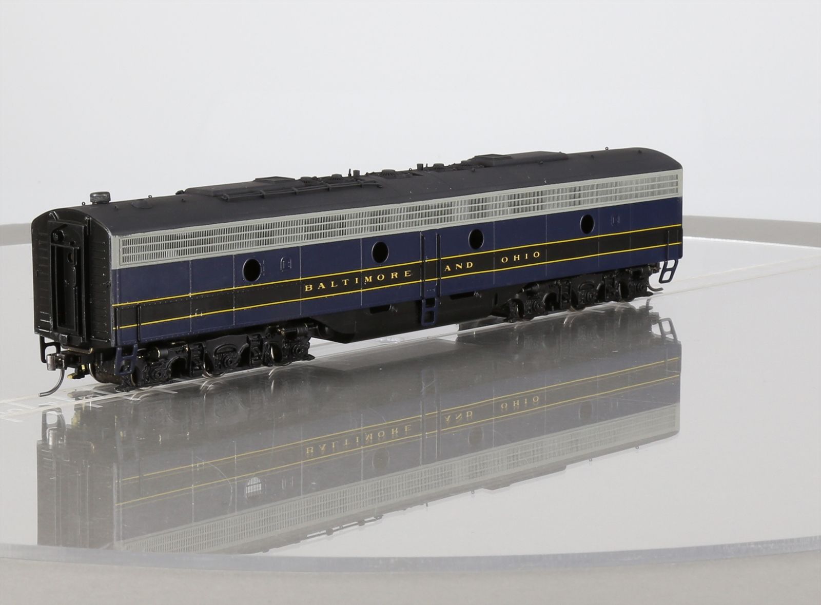 HO Scale Brass Model Train - Oriental Limited EMD E8 E8B 2250HP Diesel ...