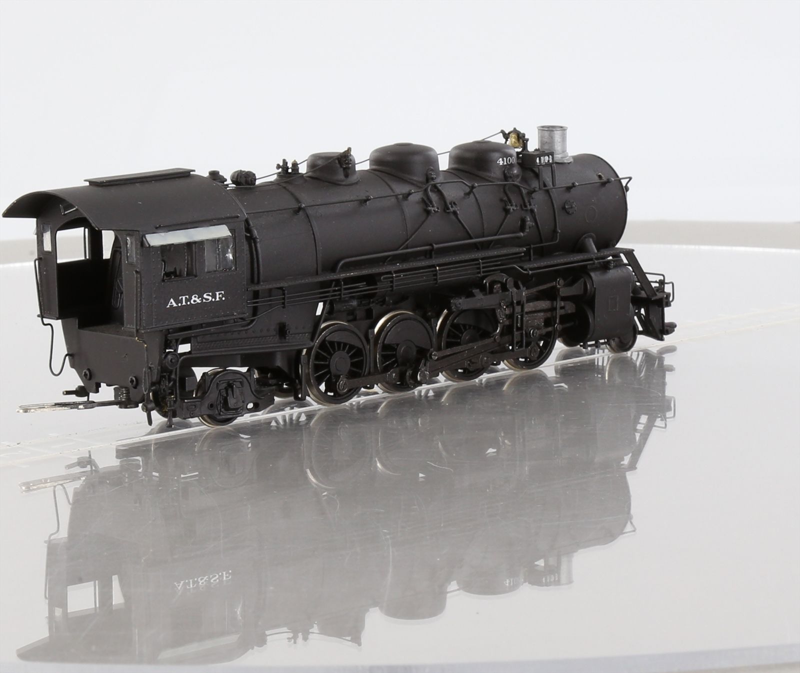 HO Scale Brass Model Train - Sunset AT&SF Santa Fe 2-8-2 4000 Class ...