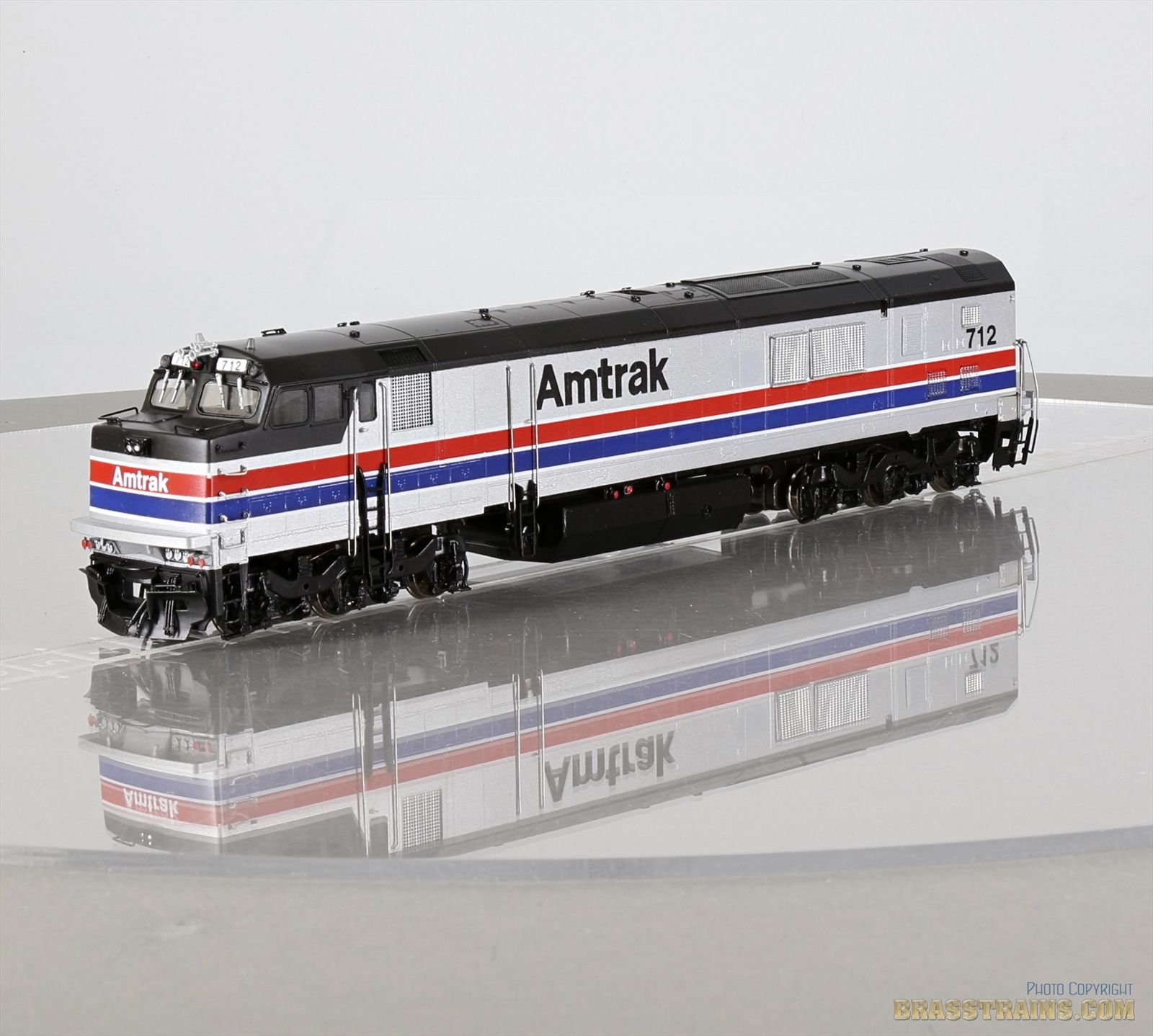 HO Scale Brass Model Train - Overland OMI 5898.1 Amtrak GE P30CH #712 ...