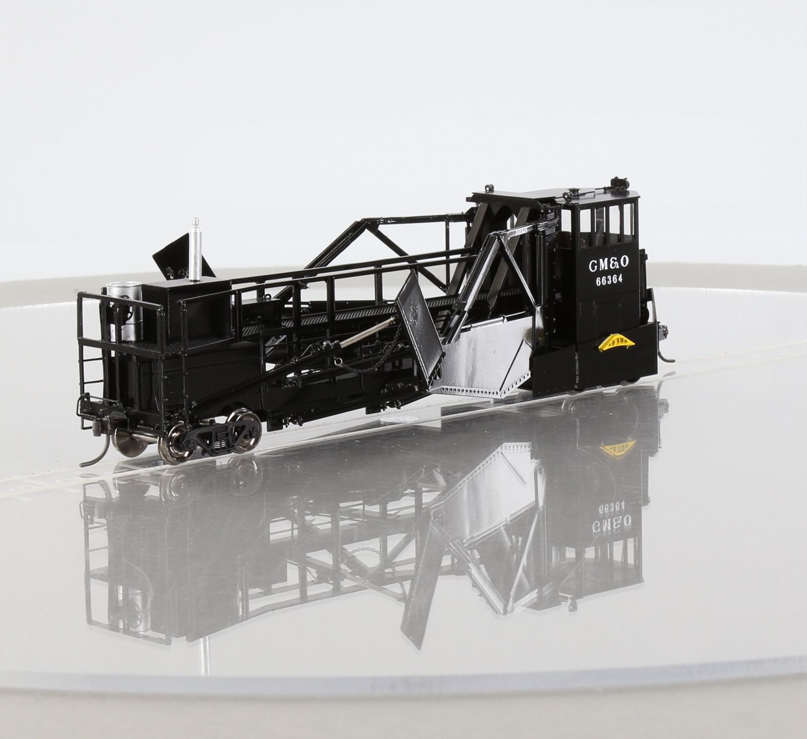 HO Scale Brass Model Train - Overland OMI 3516.1 GM&O Gulf Mobile & Ohio Jordan Spreader #66364 ...