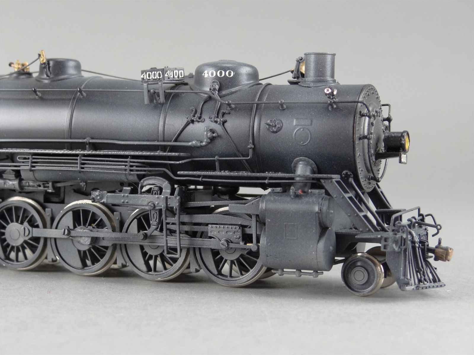 HO Scale Brass Model Train - Sunset AT&SF Santa Fe 2-8-2 4000 Class ...