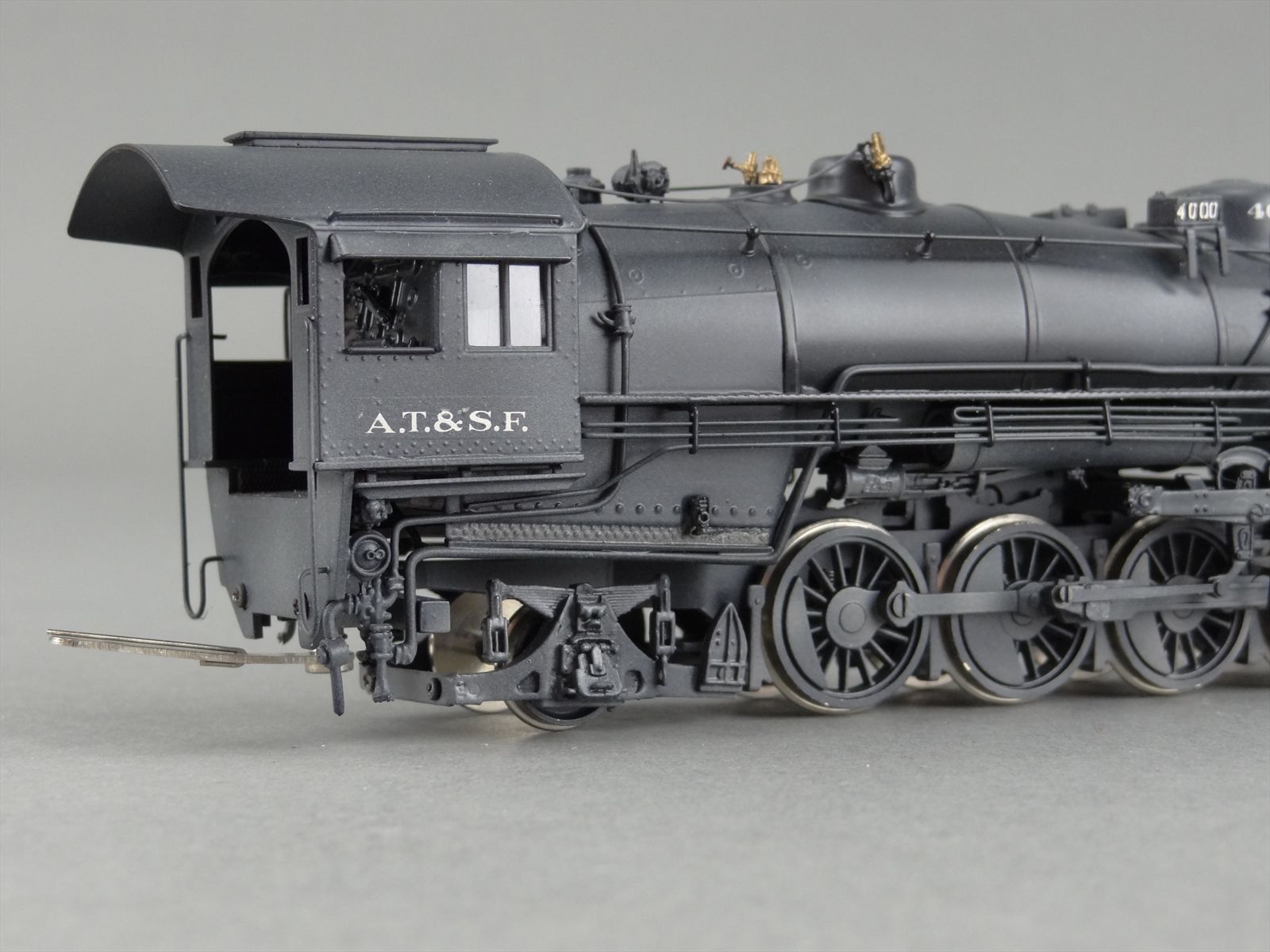 HO Scale Brass Model Train - Sunset AT&SF Santa Fe 2-8-2 4000 Class ...