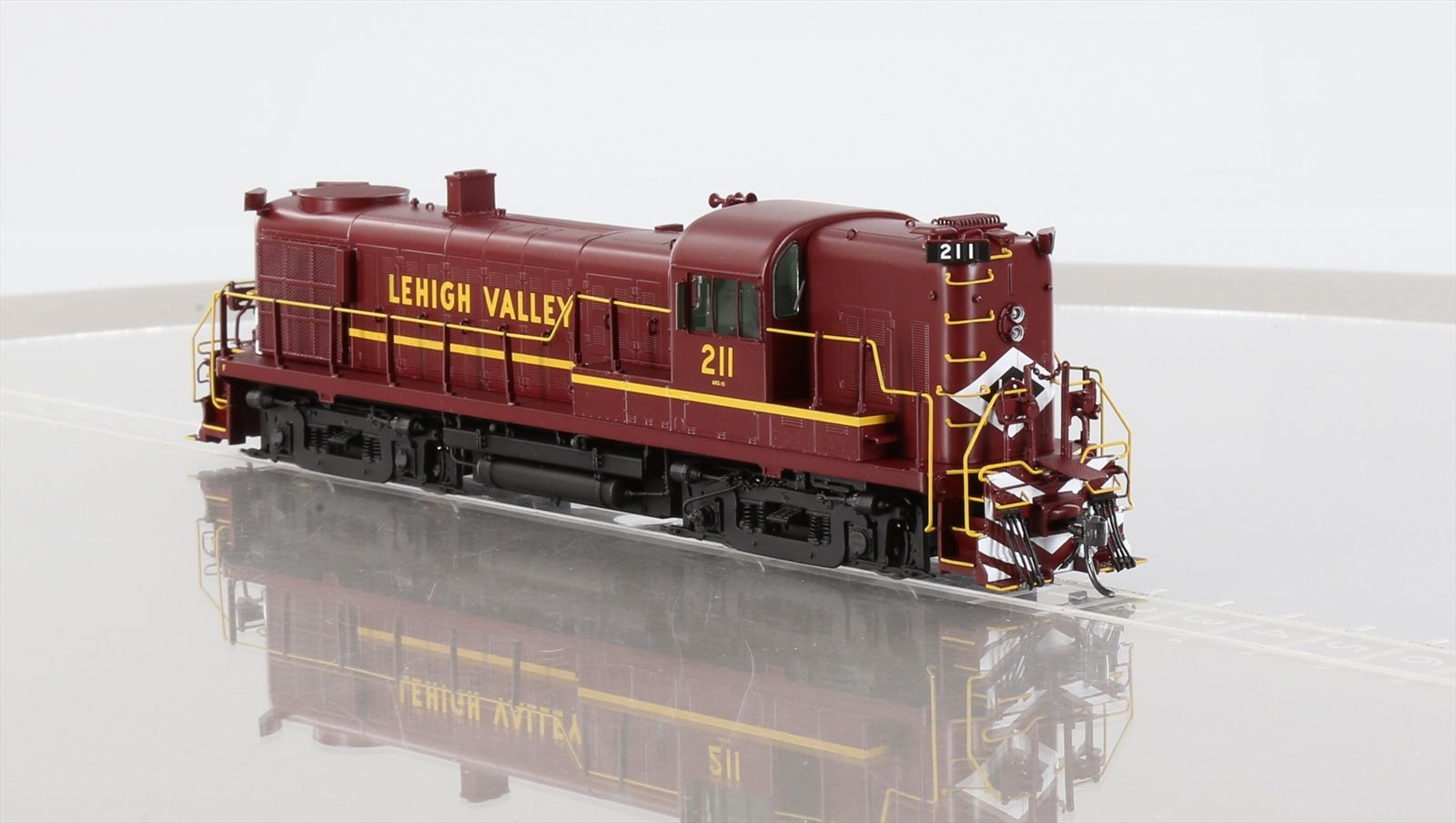 HO Scale Brass Model Diesel Locomotive - OMI 087010115.2 LV Lehigh ...