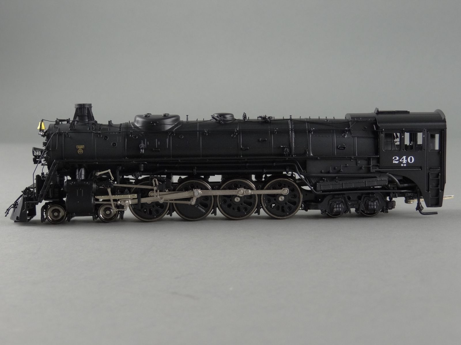HO Scale Brass Model - OMI 1587.1 MILW Milwaukee Road S2 4-8-4 #240 - F/P