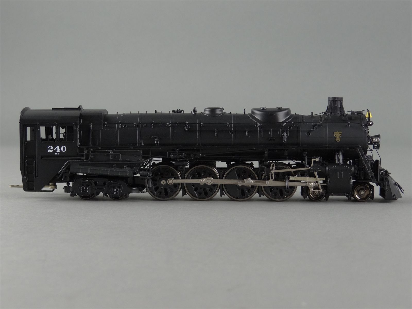 HO Scale Brass Model - OMI 1587.1 MILW Milwaukee Road S2 4-8-4 #240 - F/P