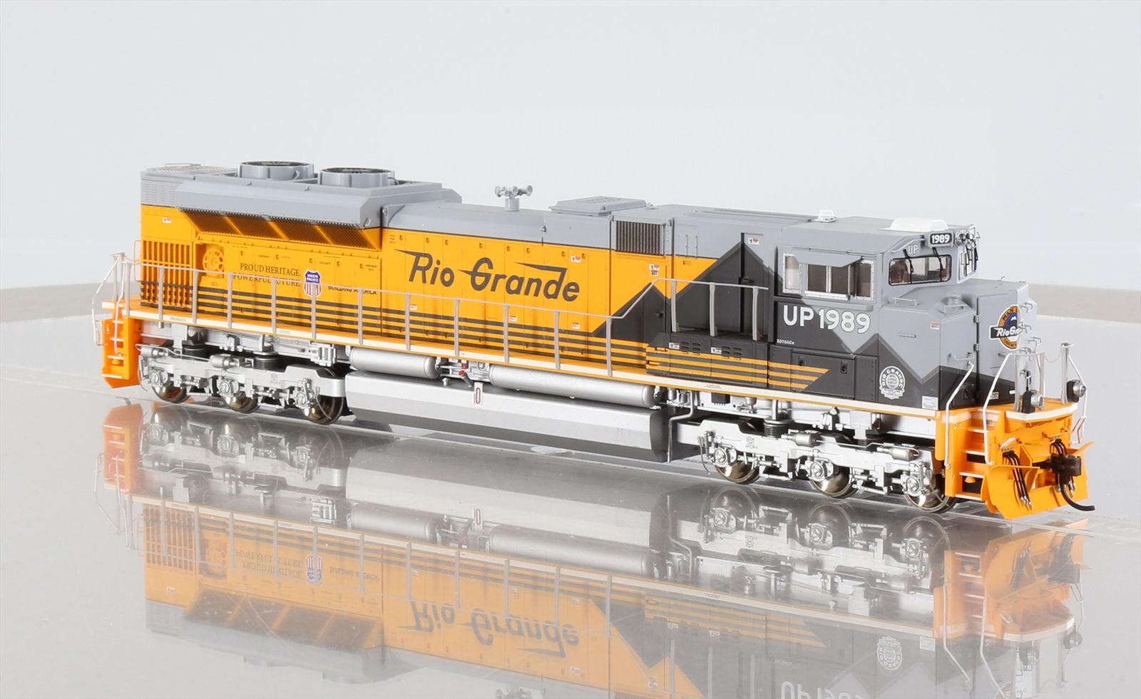 HO Plastic Model - Athearn Genesis G68550 UP Rio Grande Heritage ...