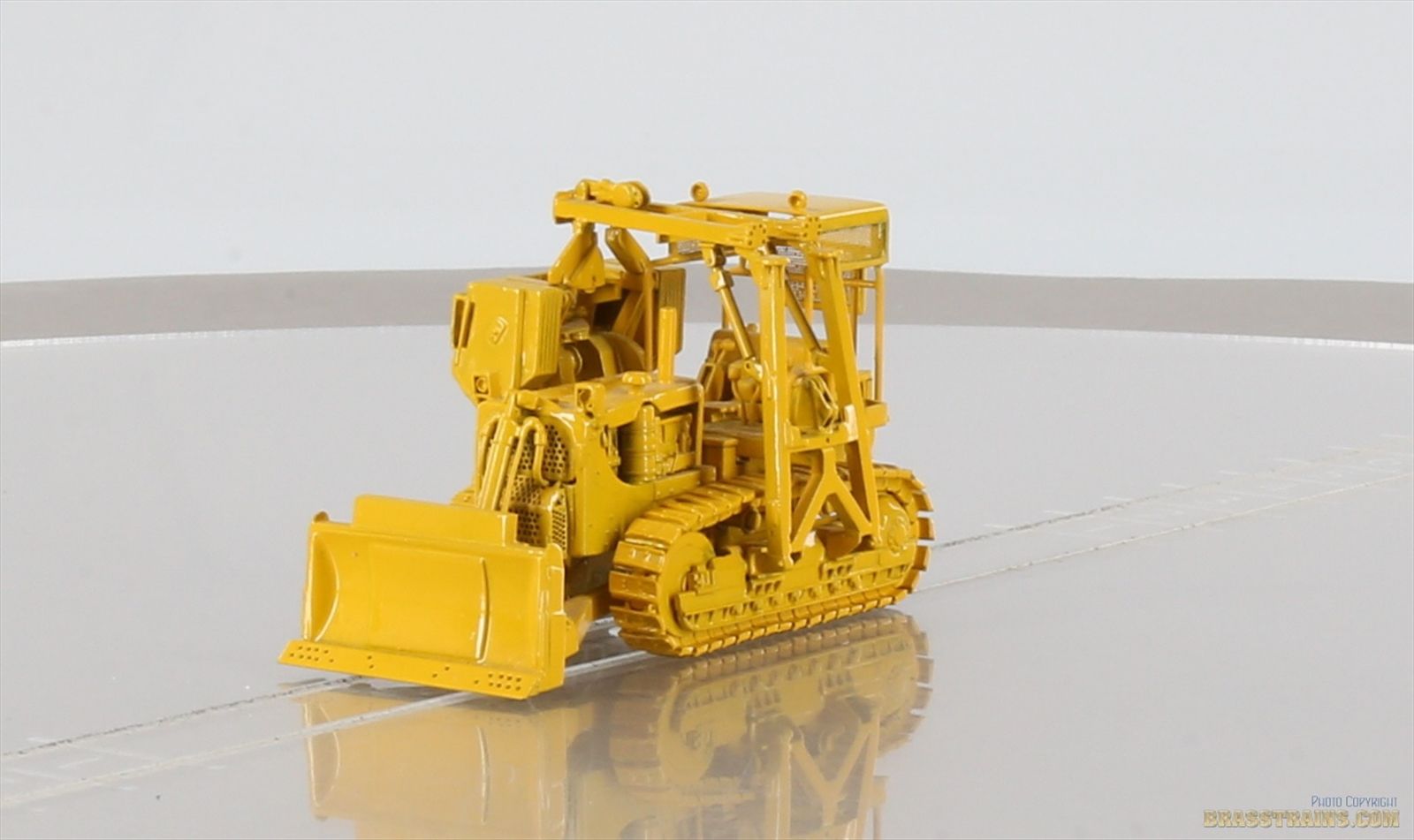 HO Brass OMI 3377.1 Overland Bulldozer with Side Boom - Painted Yellow