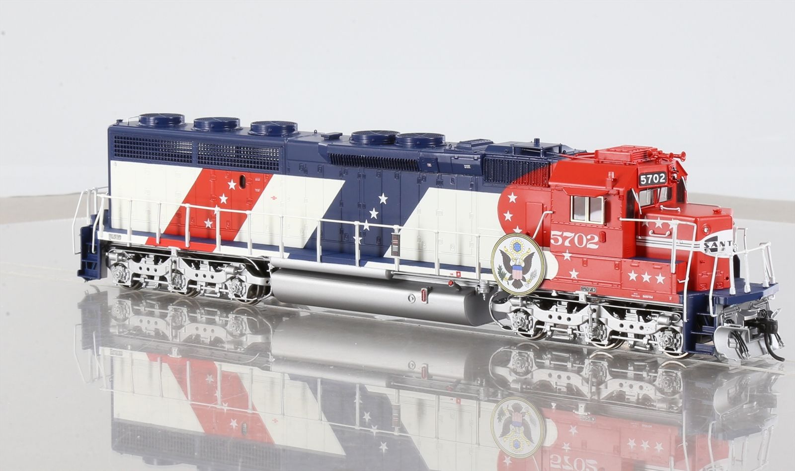 HO Brass Model Train - OMI AA-1117-1 ATSF Santa Fe Bicentennial SD45-2 Diesel #5702 - 2005 Run