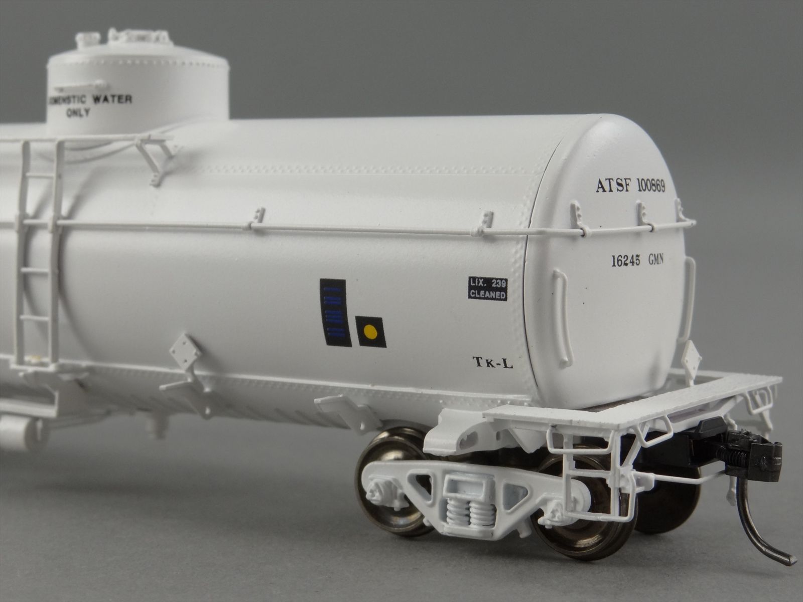 HO Brass Model Train - Division Point DP-5529 - ATSF Santa Fe Tank Car ...
