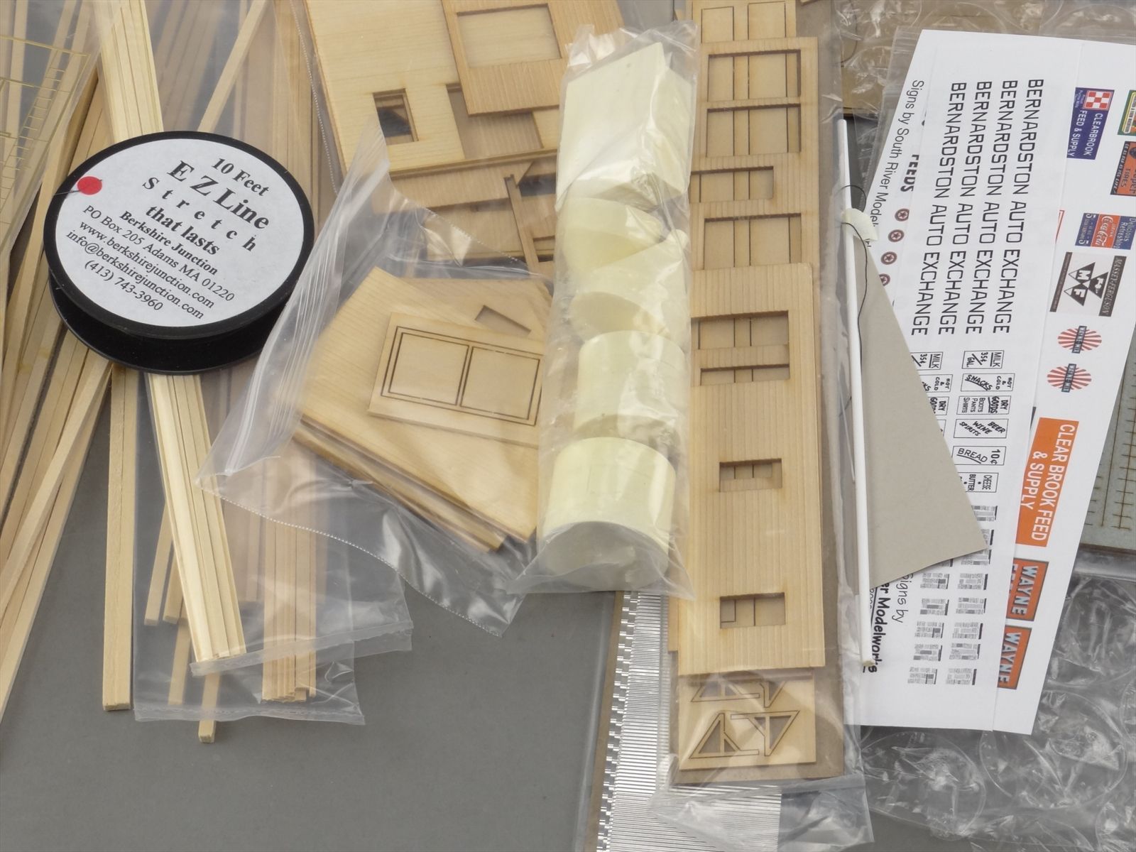 SRMW South River Model Works Craftsman Kit #320 - The Corner Streeter's ...