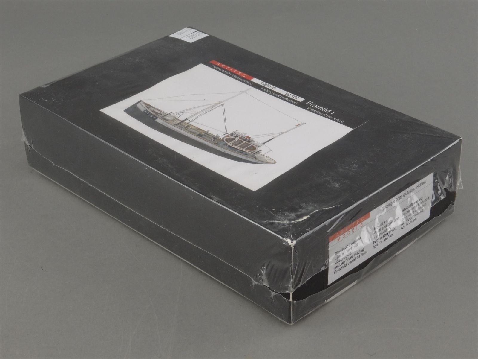 HO Scale Unassembled Craftsman Kit - Artitec 50.107 - Fishing Boat