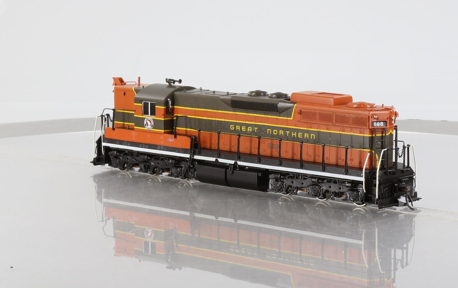 HO Brass Model - OMI 5185 GN Great Northern SD9 Phase 3 #598 - Custom