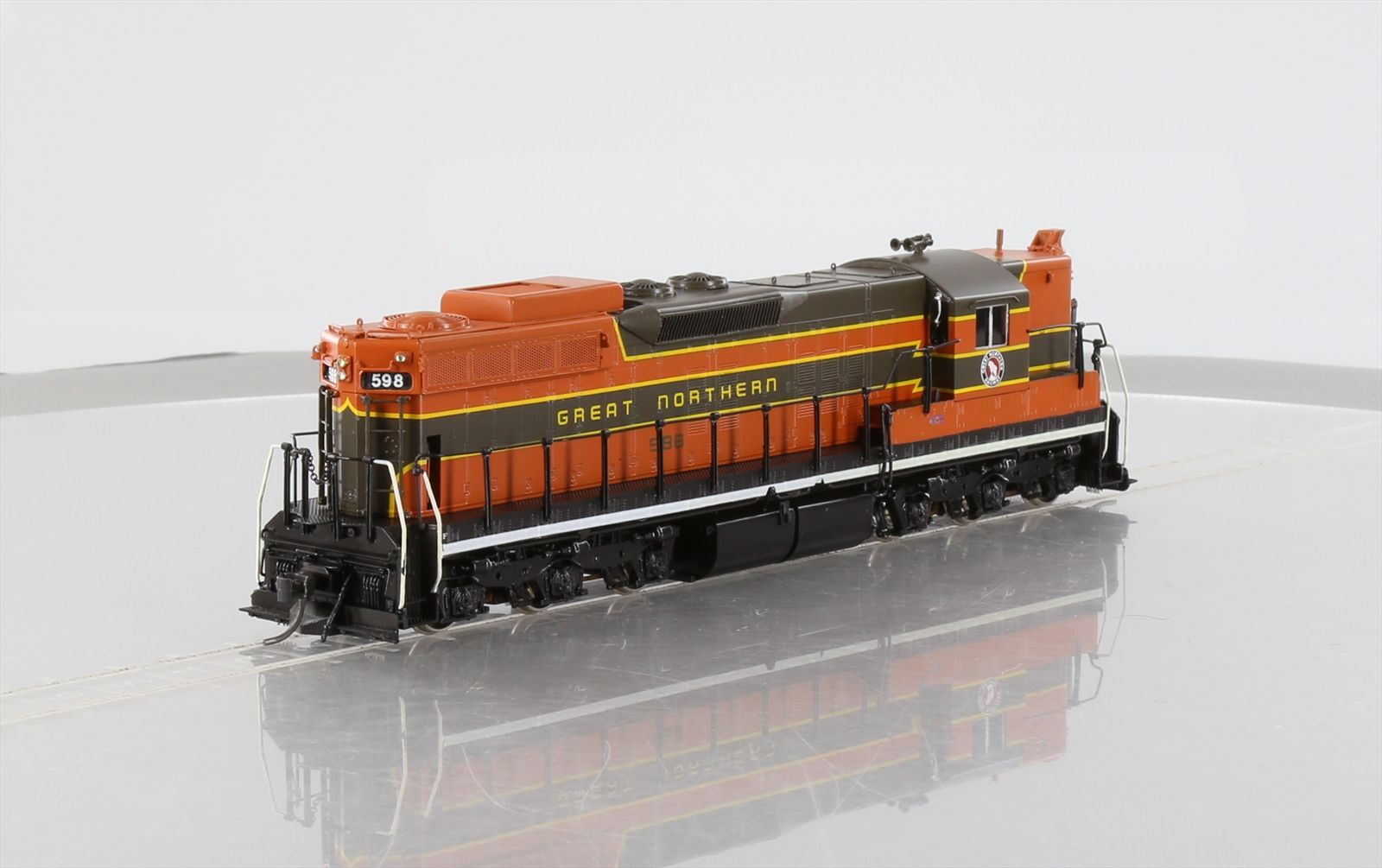 HO Brass Model - OMI 5185 GN Great Northern SD9 Phase 3 #598 - Custom