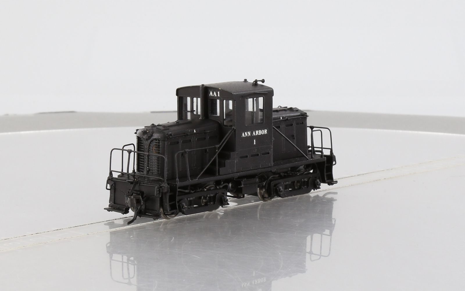 HO Brass Model Train - OMI 1976 Whitcomb Switcher Ann Arbor #1 - Custom