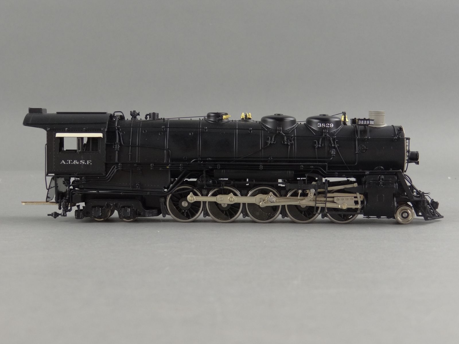 HO Brass Model Train - KEY CS#52 AT&SF Santa Fe Late Run 2-10-4 #3829 - F/P