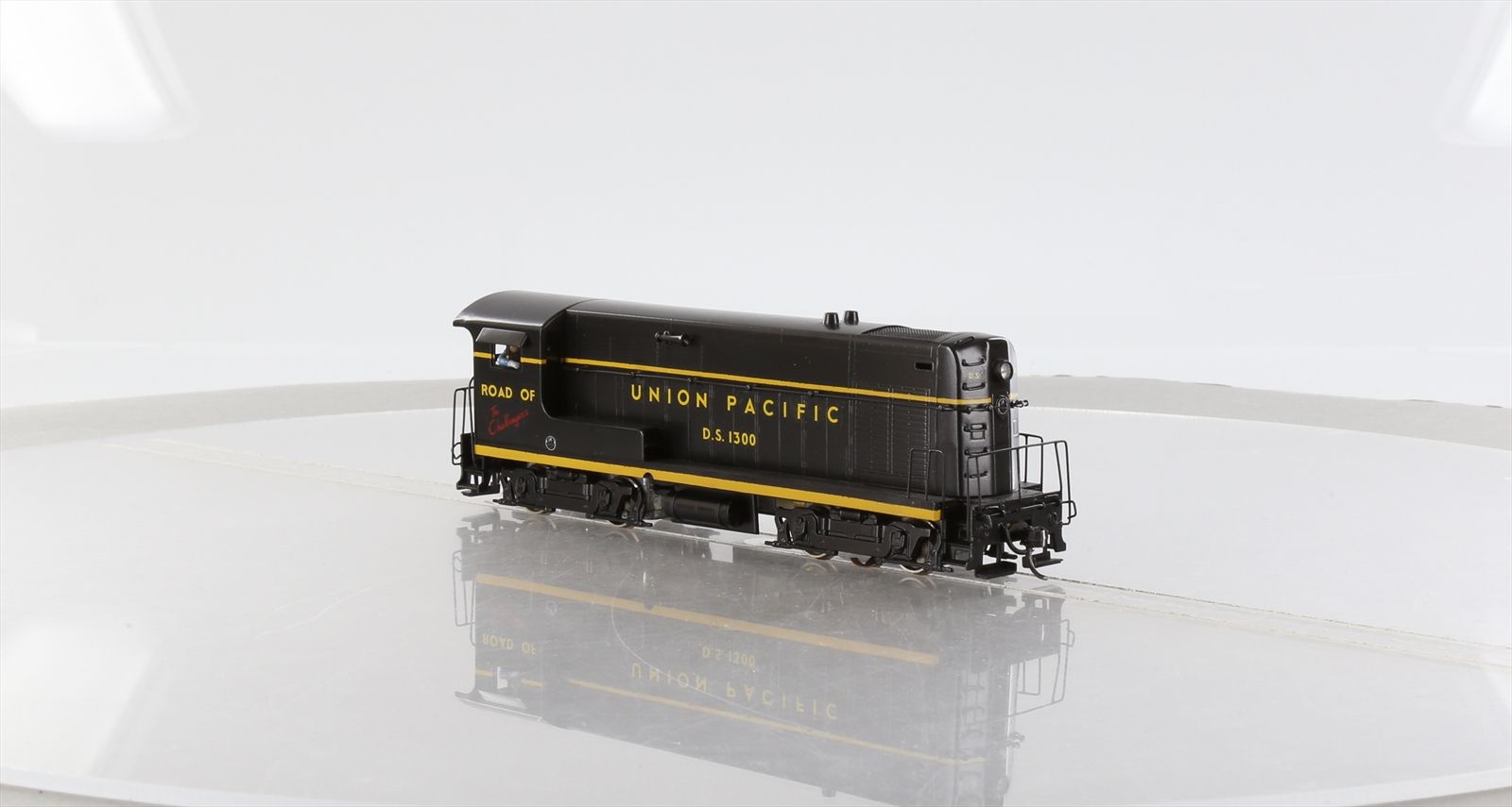 HO Brass Model Train - Hallmark FM Fairbanks Morse H-10-44 Diesel ...