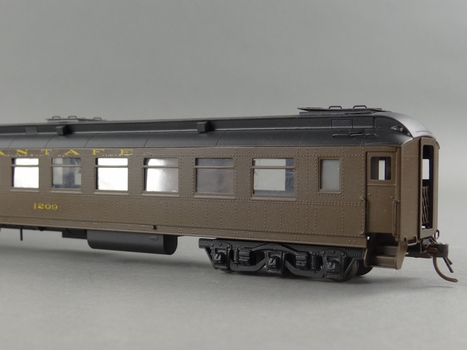 HO Brass Model - Hi-Country Brass AT&SF Santa Fe Coach #1209 - Custom