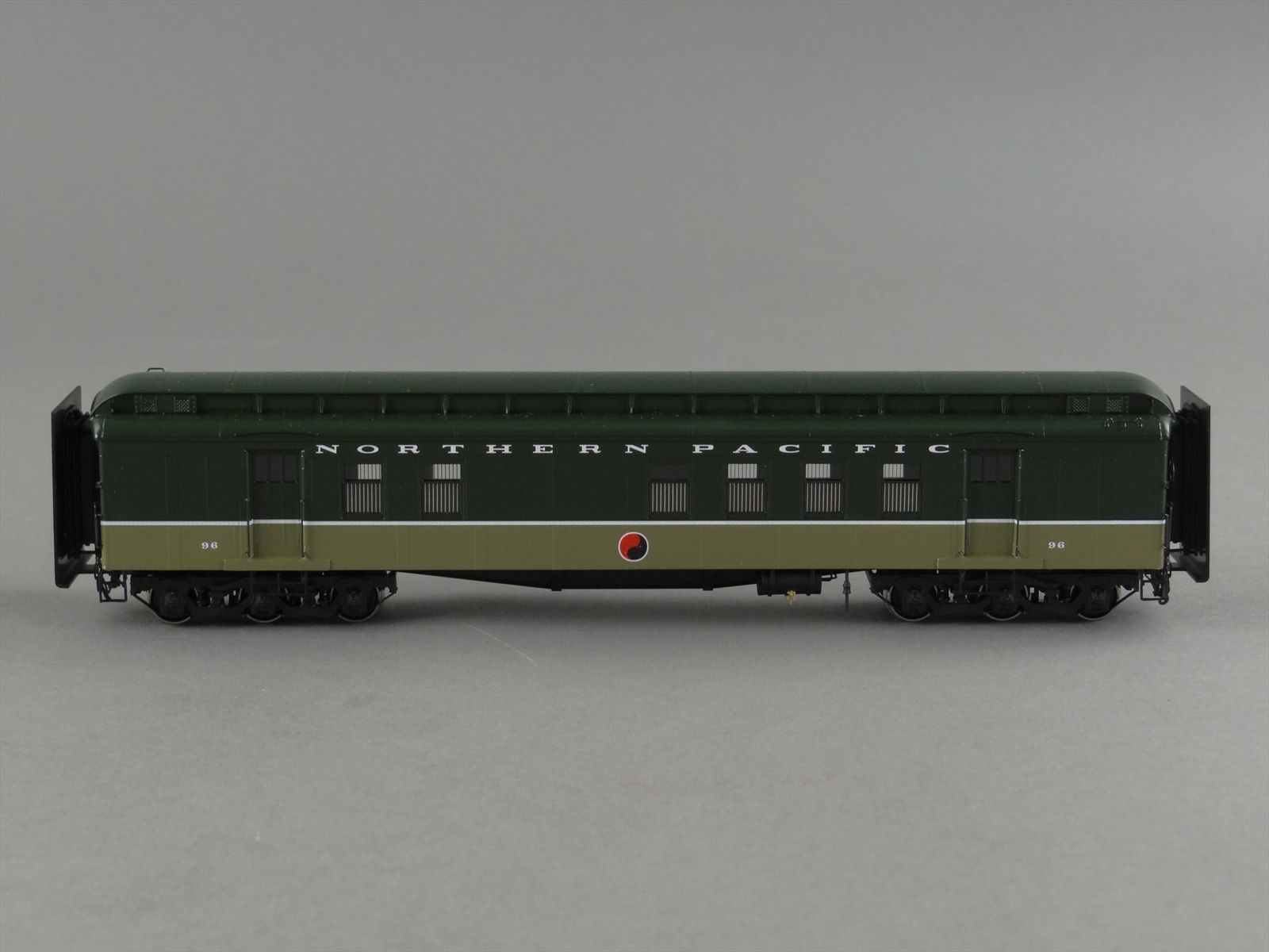 HO Brass Model - W&R NP Mail Storage Car #96 - Loewy Scheme V4 - F/P