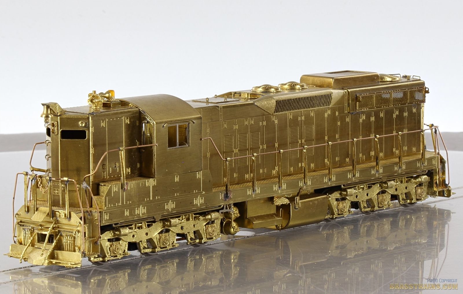 HO Brass Model - OMI 5187 DM&IR Duluth Missabe & Iron Range SD9 Phase IV - Unpainted
