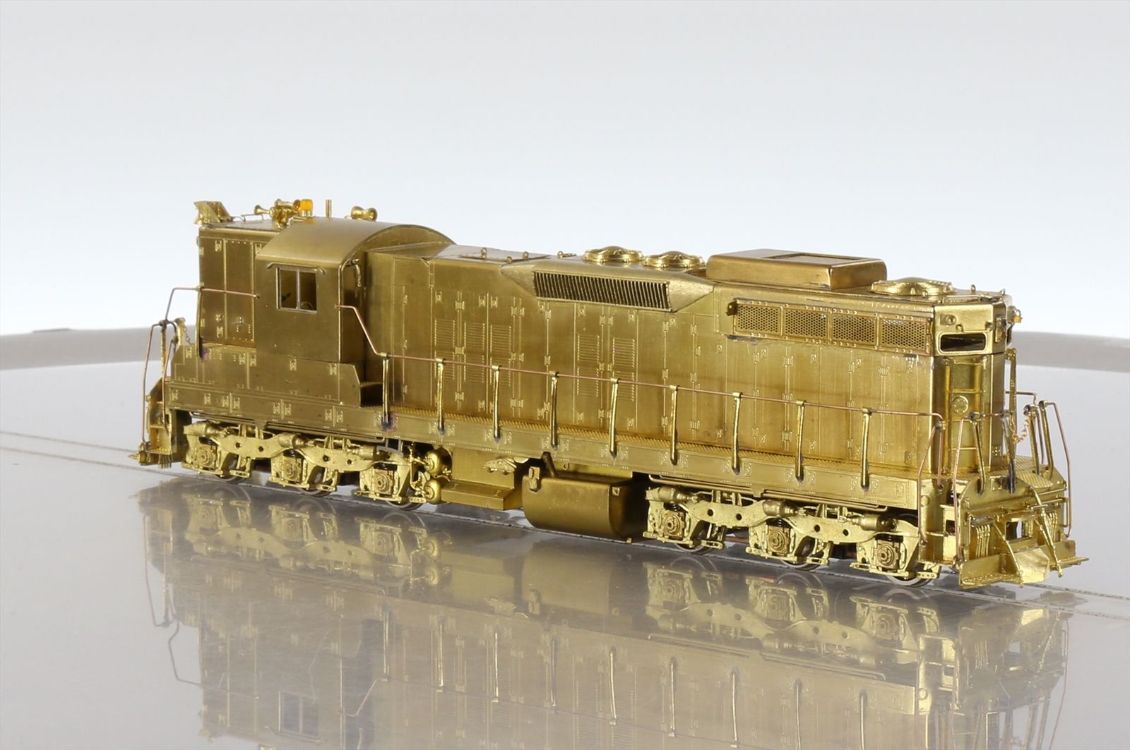 HO Brass Model - OMI 5187 DM&IR Duluth Missabe & Iron Range SD9 Phase IV - Unpainted