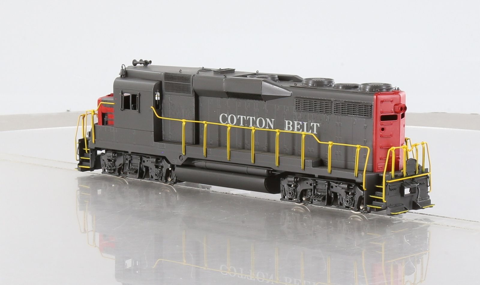 HO Brass Model - Oriental SSW Cotton Belt EMD GP30 Phase II Low Hood - F/P