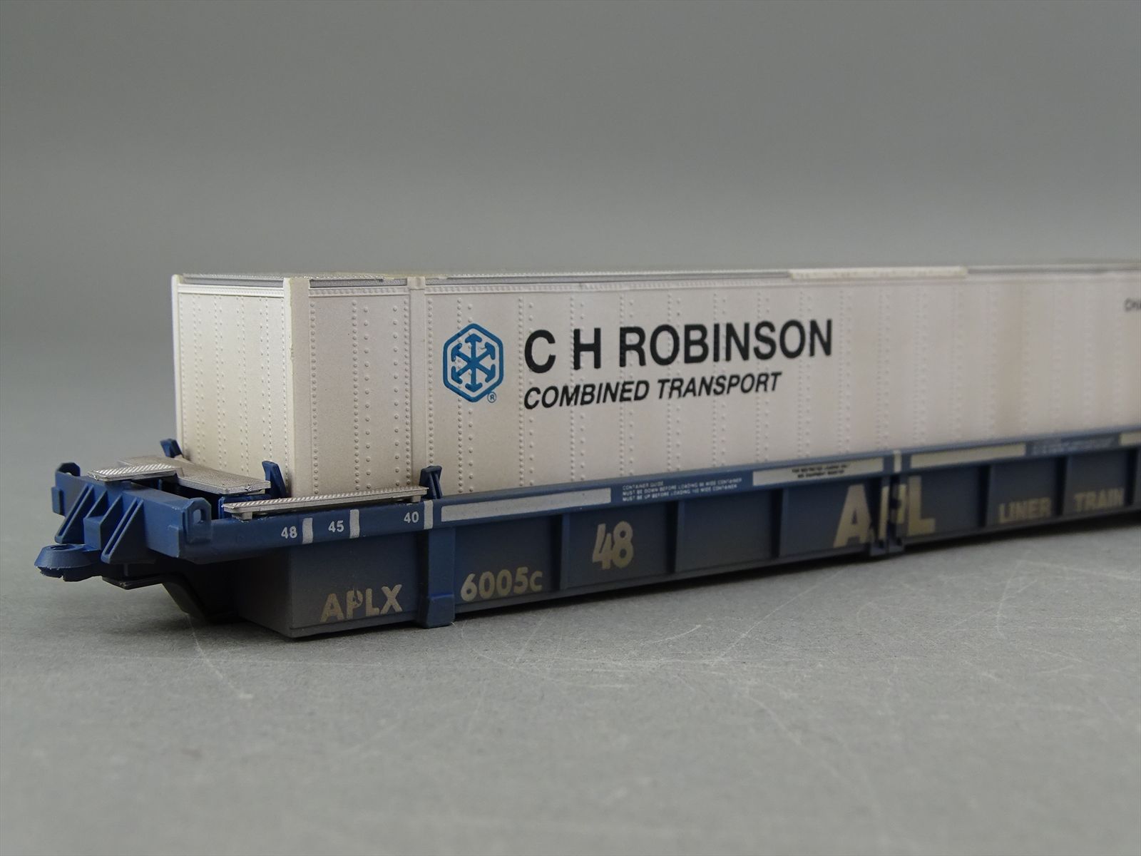HO Plastic Models - Walthers 932-13972 305' Thrall 5-Unit Articulated ...