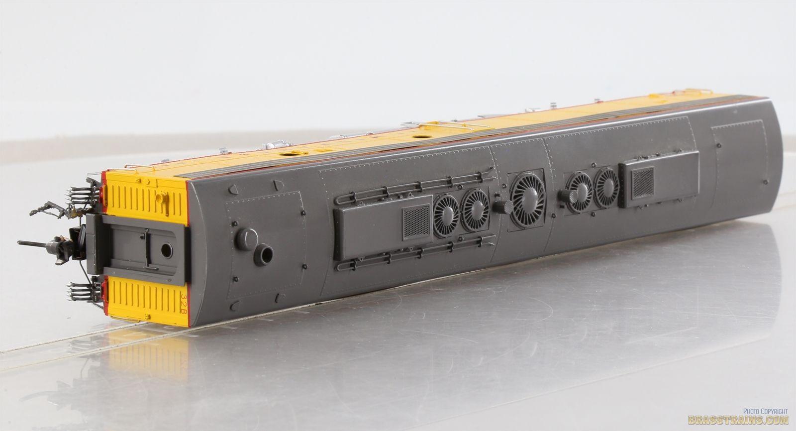 HO Brass Model - OMI 6030 Milwaukee Road E8 E8B B-Unit #32B - Pro Paint