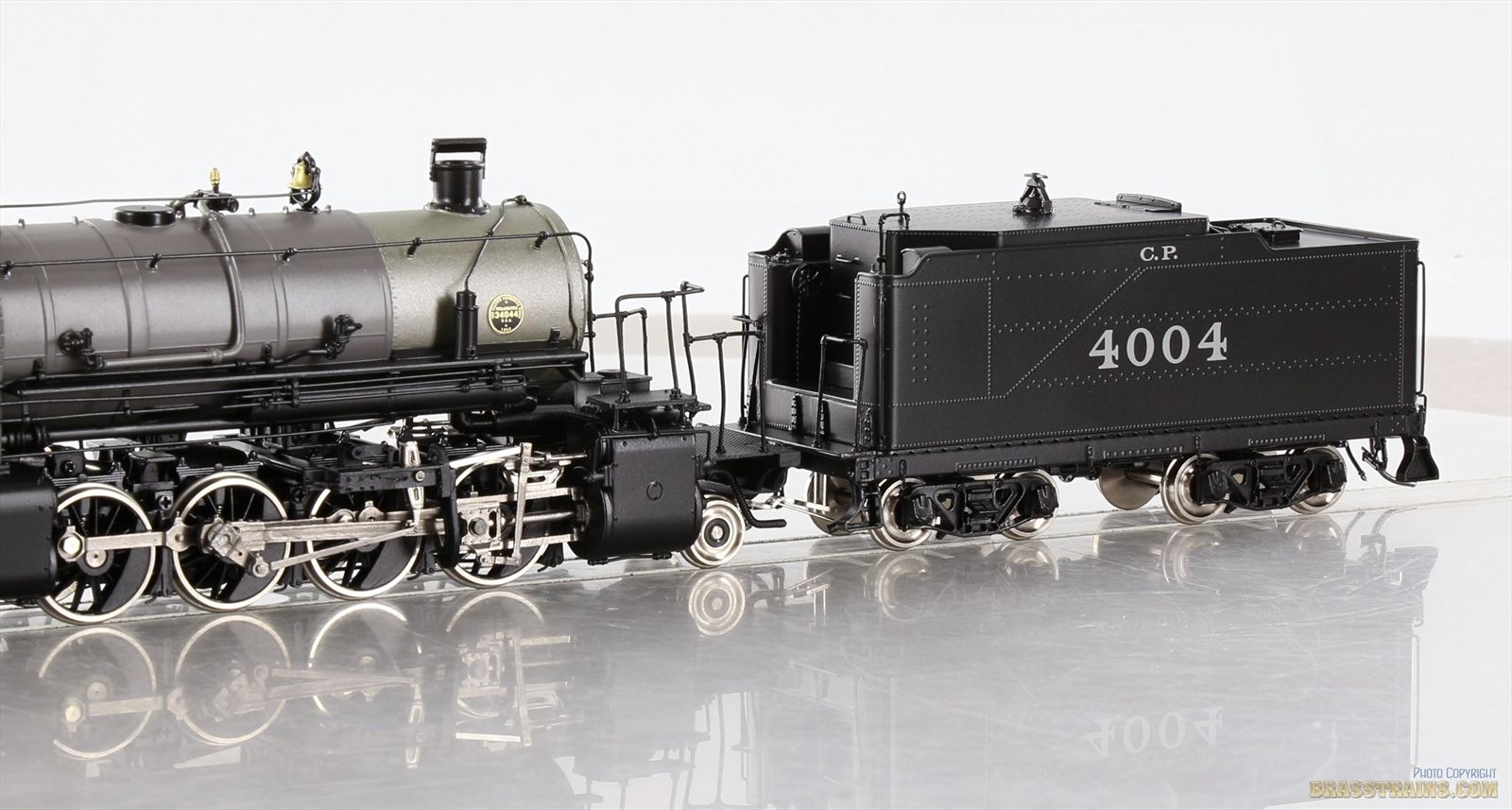HO Scale Brass Model Train - TCY-3005 SP 2-8-8-2 MC-2 Cab-Forward Road ...