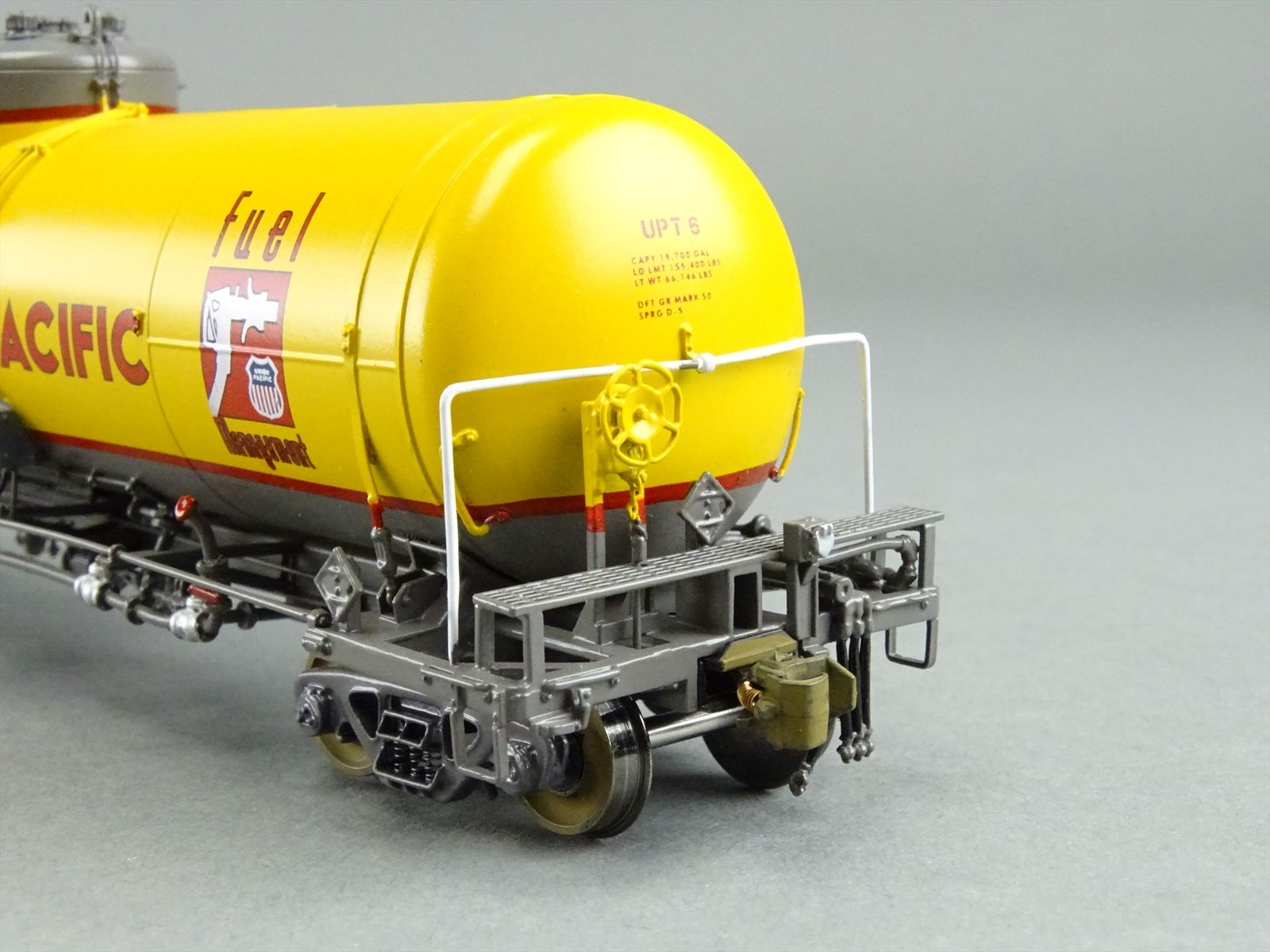 HO Brass Model - OMI 3351.1 UP UPT Union Pacific 20,000 Gallon Diesel ...