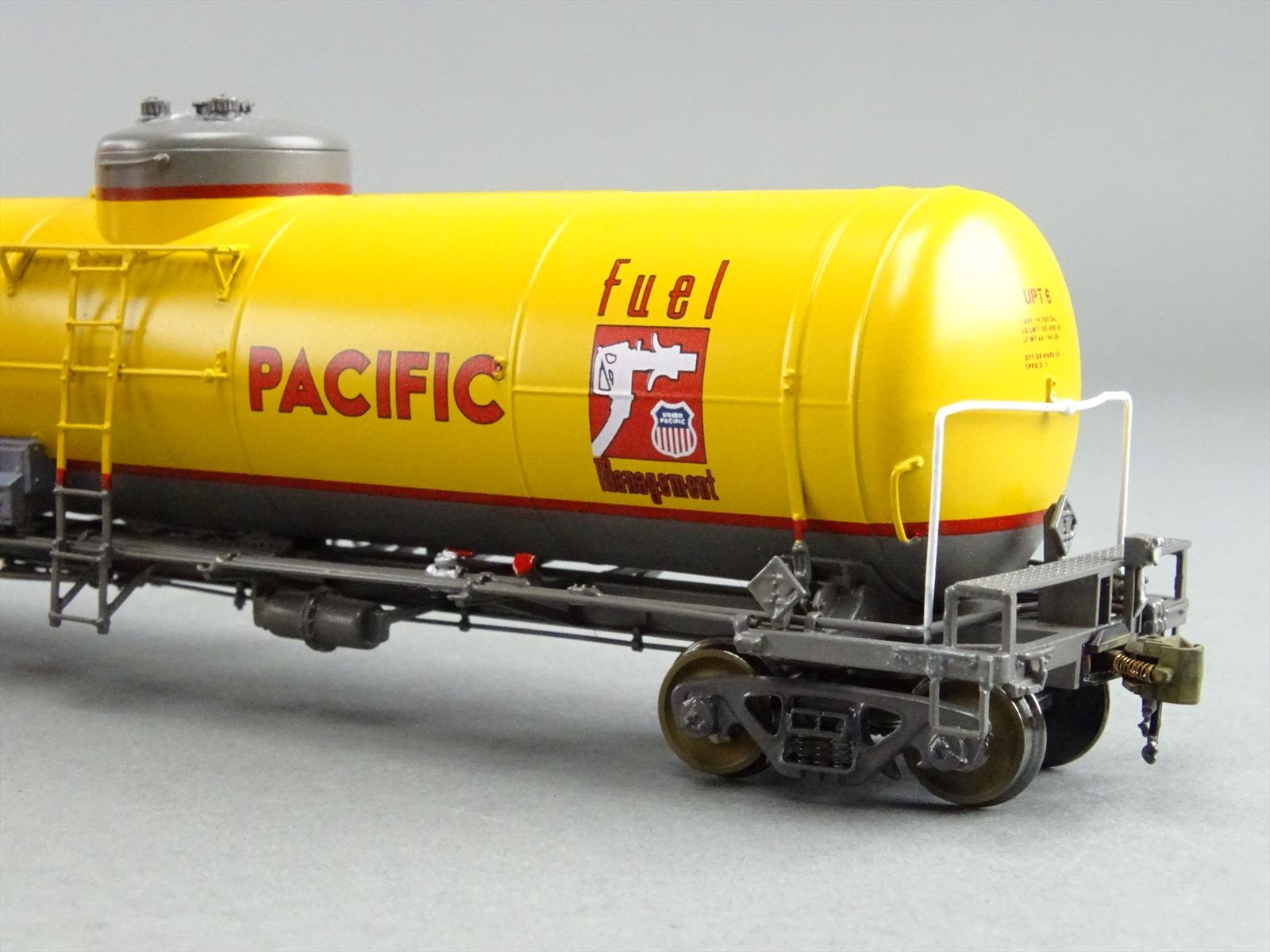 HO Brass Model - OMI 3351.1 UP UPT Union Pacific 20,000 Gallon Diesel ...