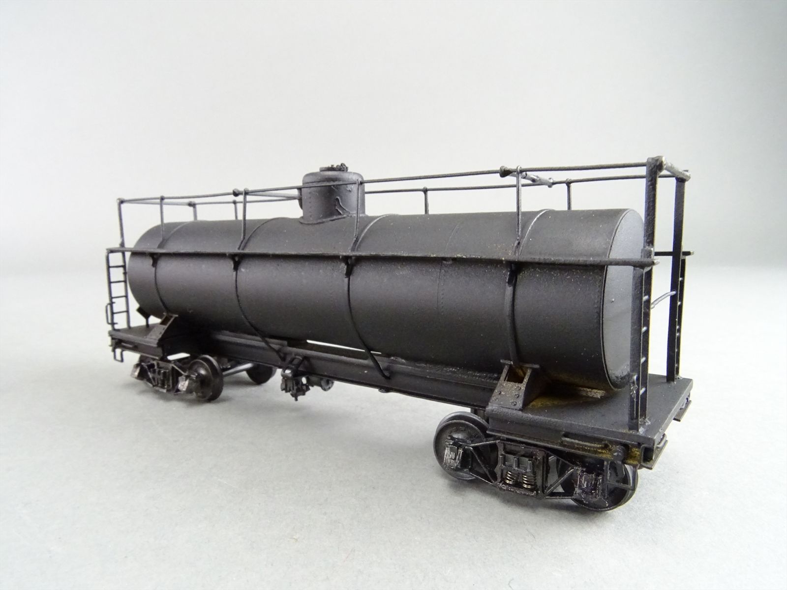 HO Brass Model - NWSL 10,000 GAL Logging Tank Car - Custom