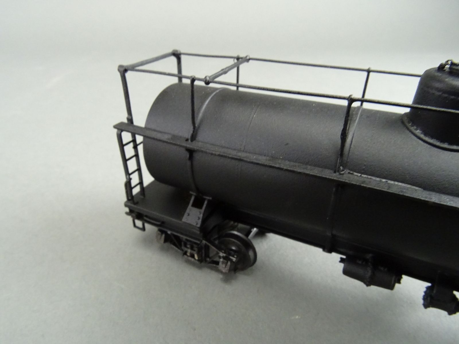 HO Brass Model - NWSL 10,000 GAL Logging Tank Car - Custom