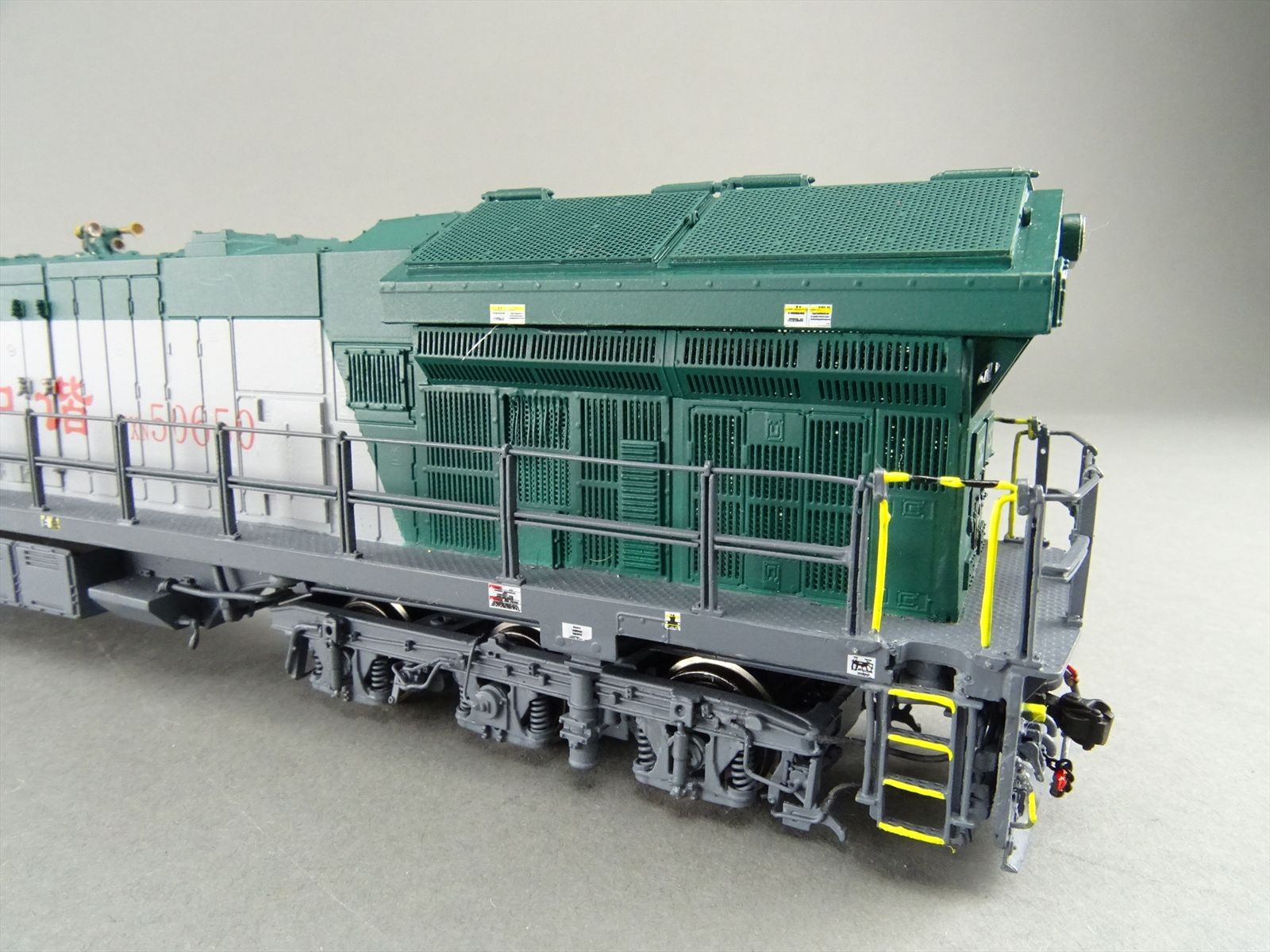 HO Brass Model - Orangutan Model - China Railway HXN5 GE ES59ACi Diesel ...