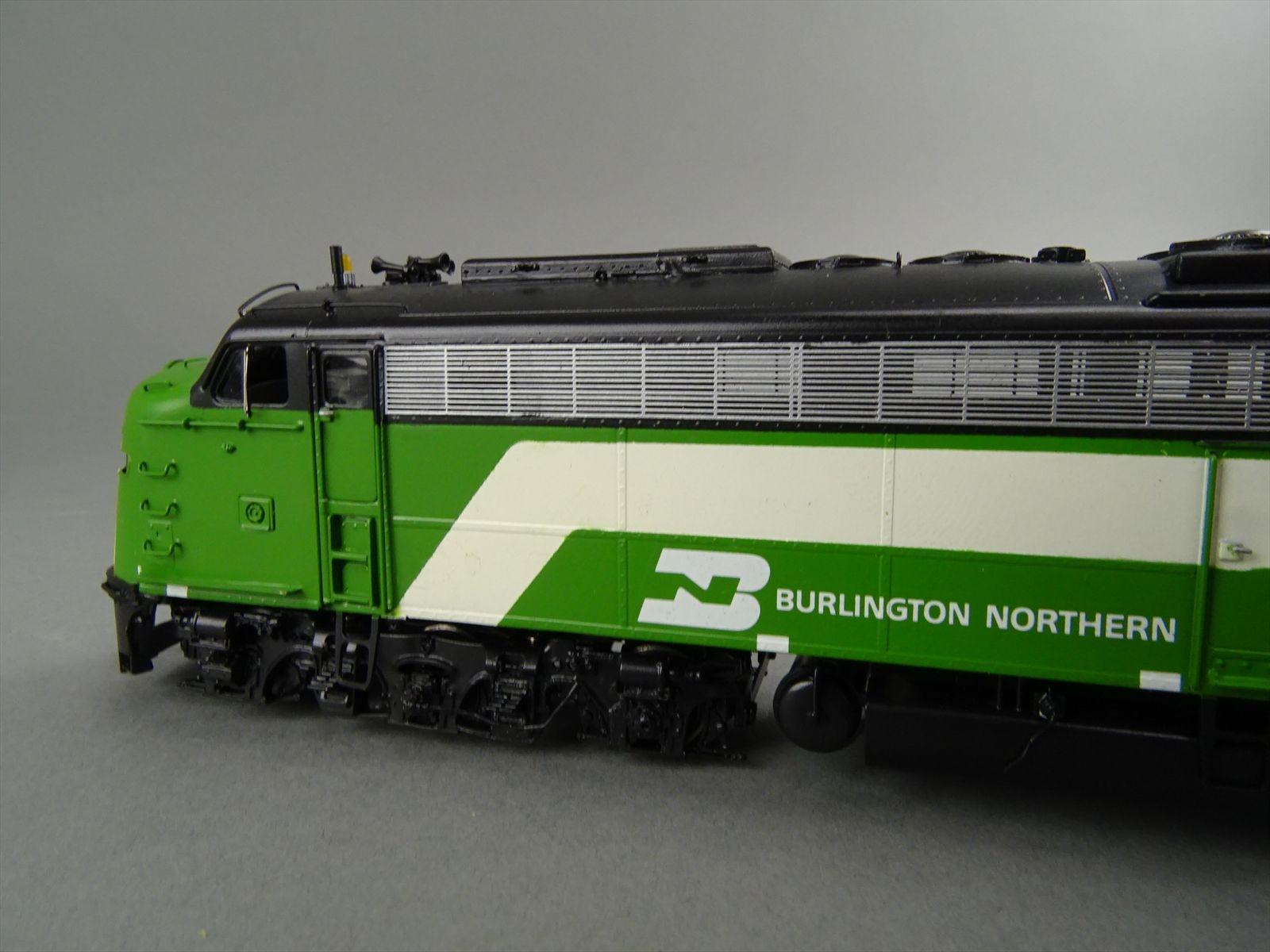 HO Brass Model - OMI 6049.1 BN Burlington Northern E9 E9A Commuter Service #9917 - F/P - 1993 Run