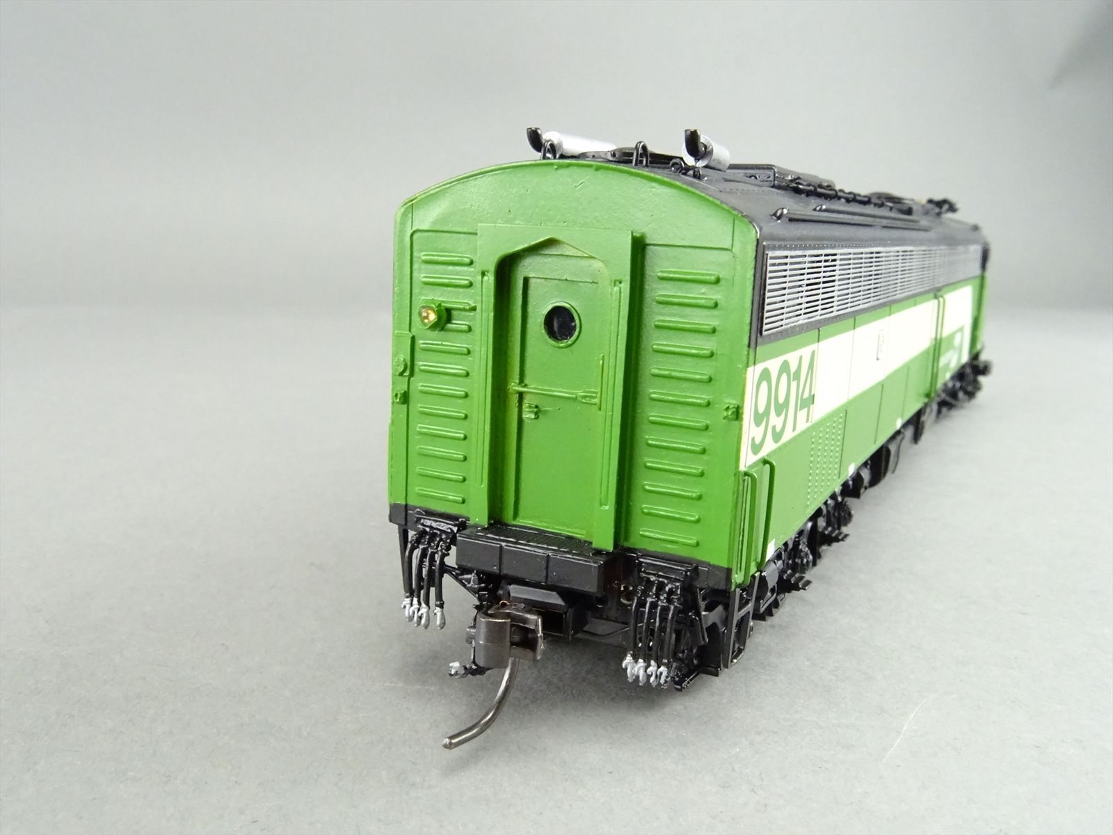 HO Brass Model - OMI 6049.1 BN Burlington Northern E9 E9A Commuter ...