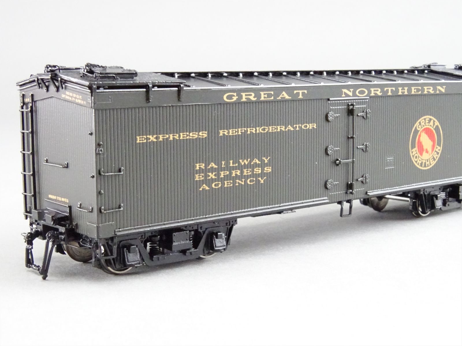 HO Brass Model - SSL GNEX01 GN Great Northern 44' Express Reefer #1969 ...