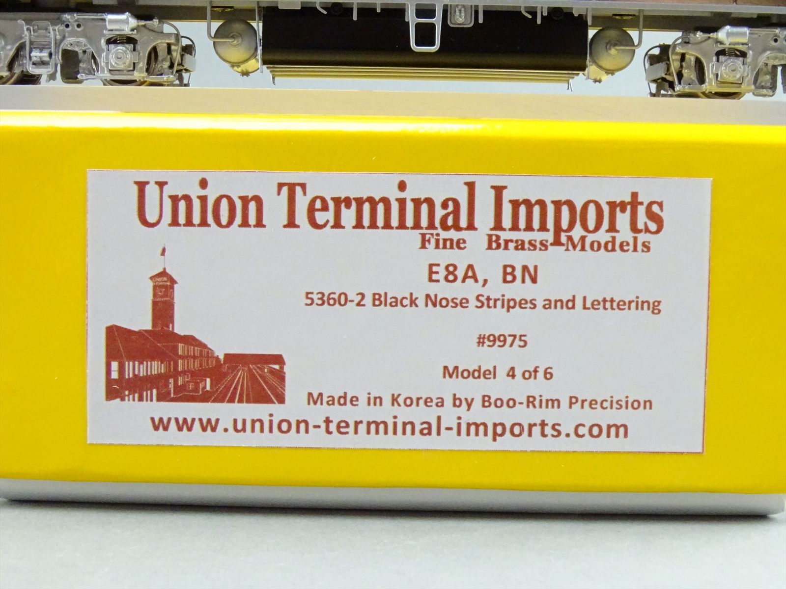 HO Brass Model Train UTI-5360-2 Burlington Northern E8A #9975