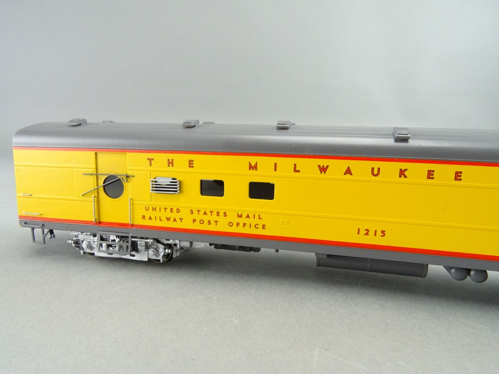 HO Brass Model - Oriental Milwaukee Mail Express Car #1215 - Pro Paint ...