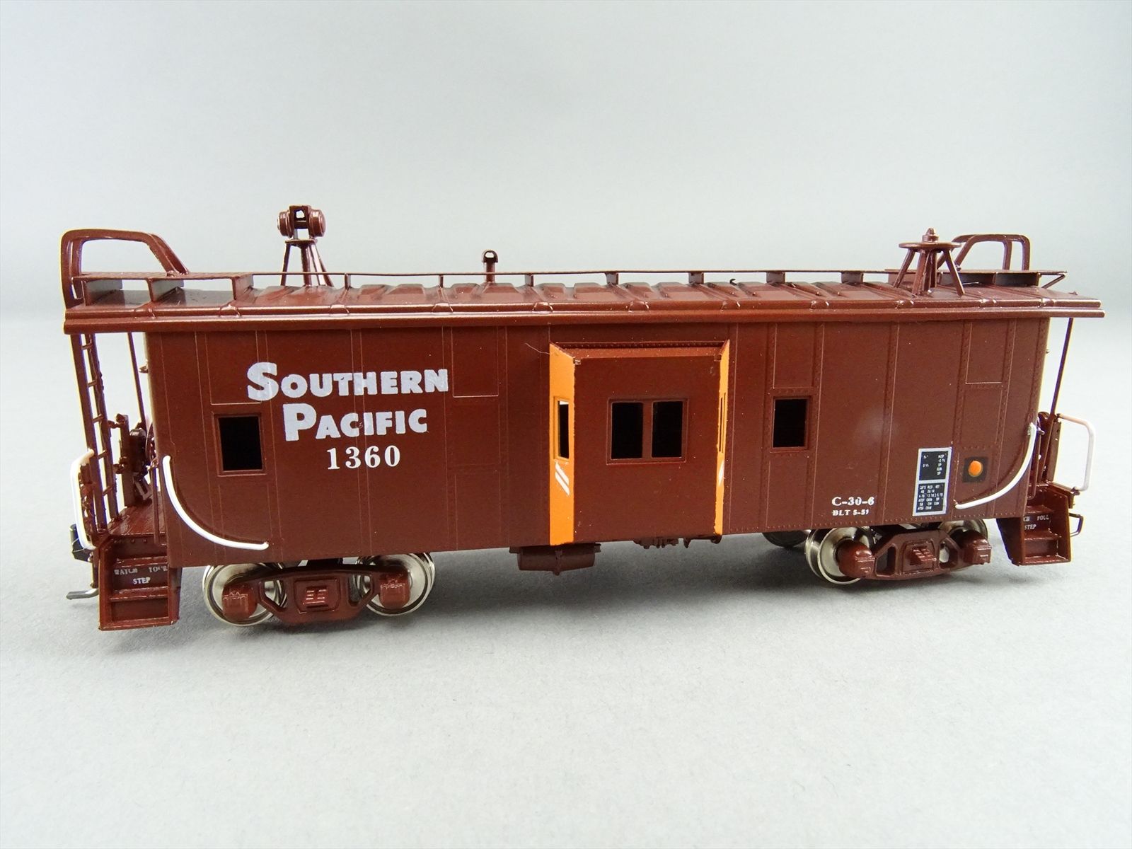 HO Brass Model - PSC 15318-2 SP Southern Pacific Bay Window Caboose C ...