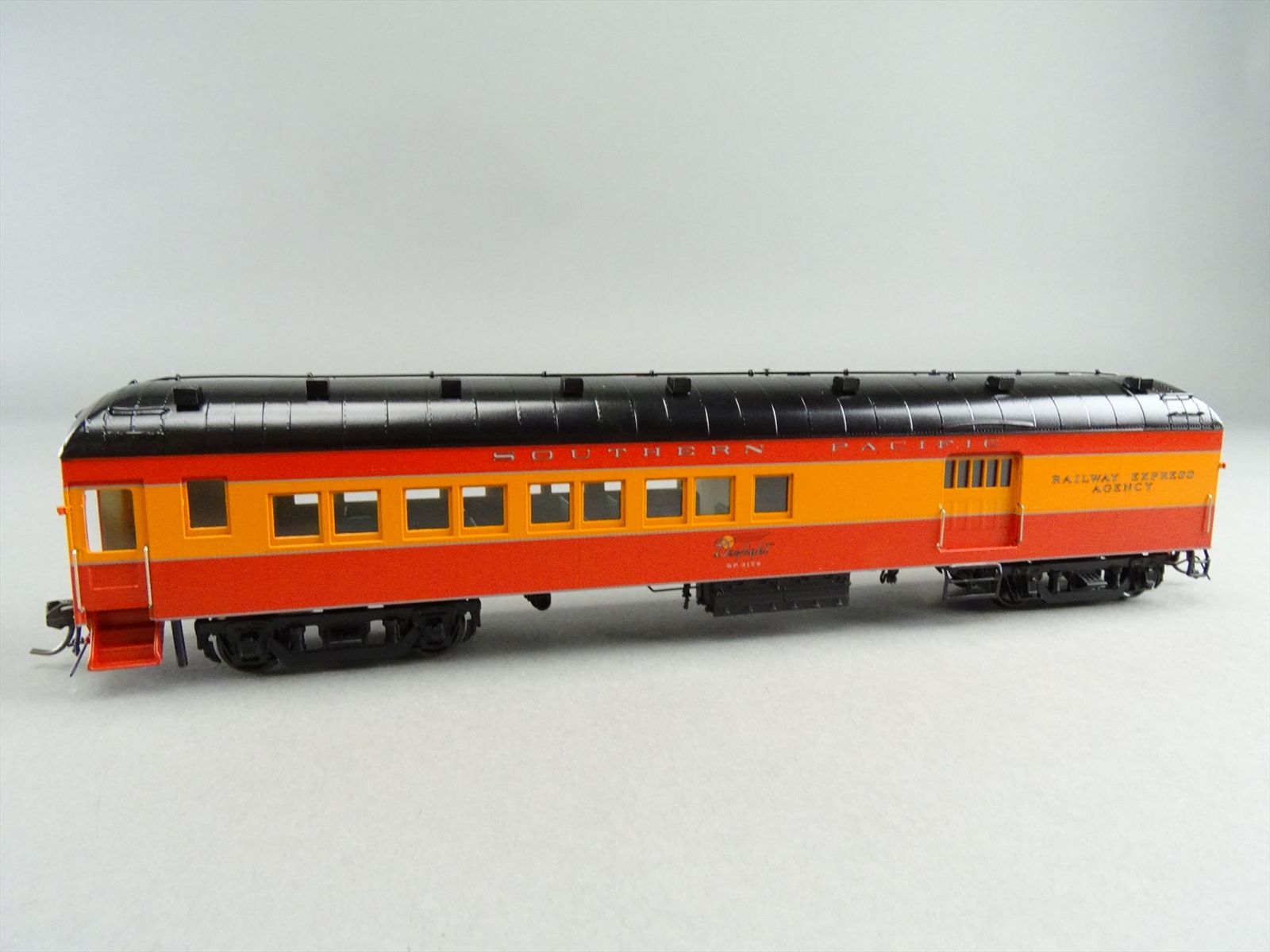 HO Brass Model - TCY 1136 SP Southern Pacific Sacramento Daylight Coach ...
