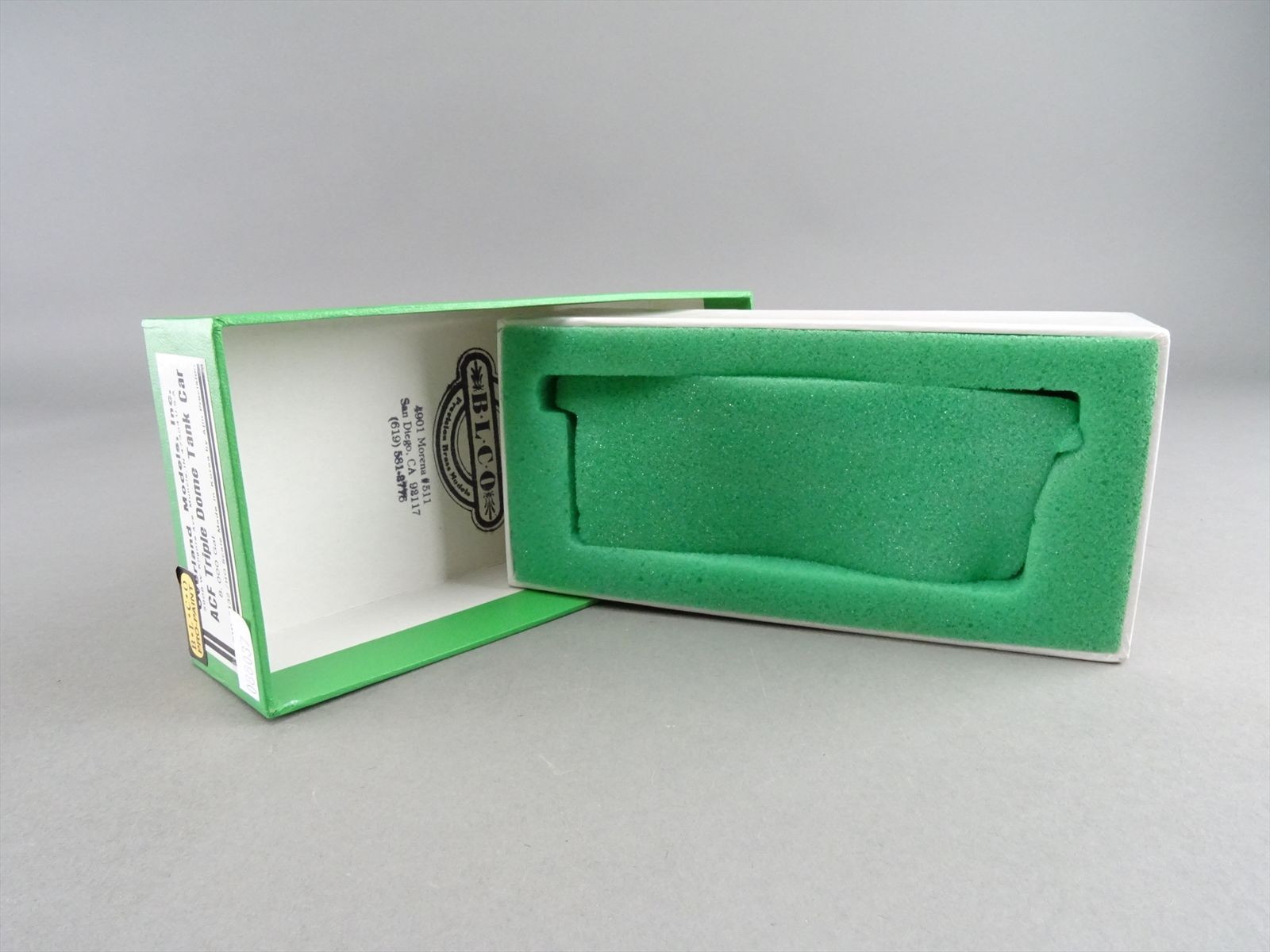 HO Brass Model - OMI 3132 8,000 Gallon DRX Deep Rock Triple Dome Tank ...