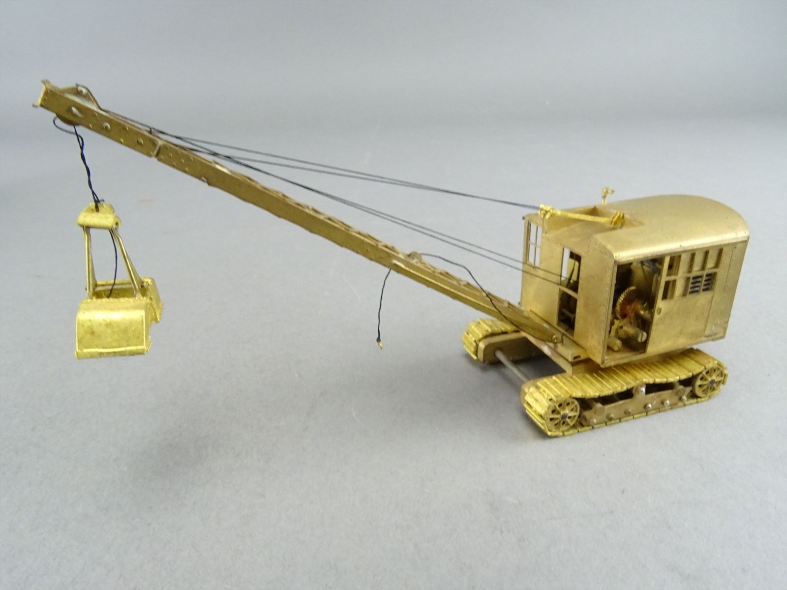 HO Brass Model - OMI 1350 - AH Gopher Crane Mounted On Treads - Unpainted