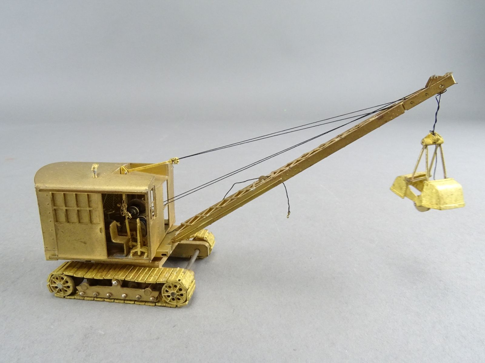 HO Brass Model - OMI 1350 - AH Gopher Crane Mounted On Treads - Unpainted