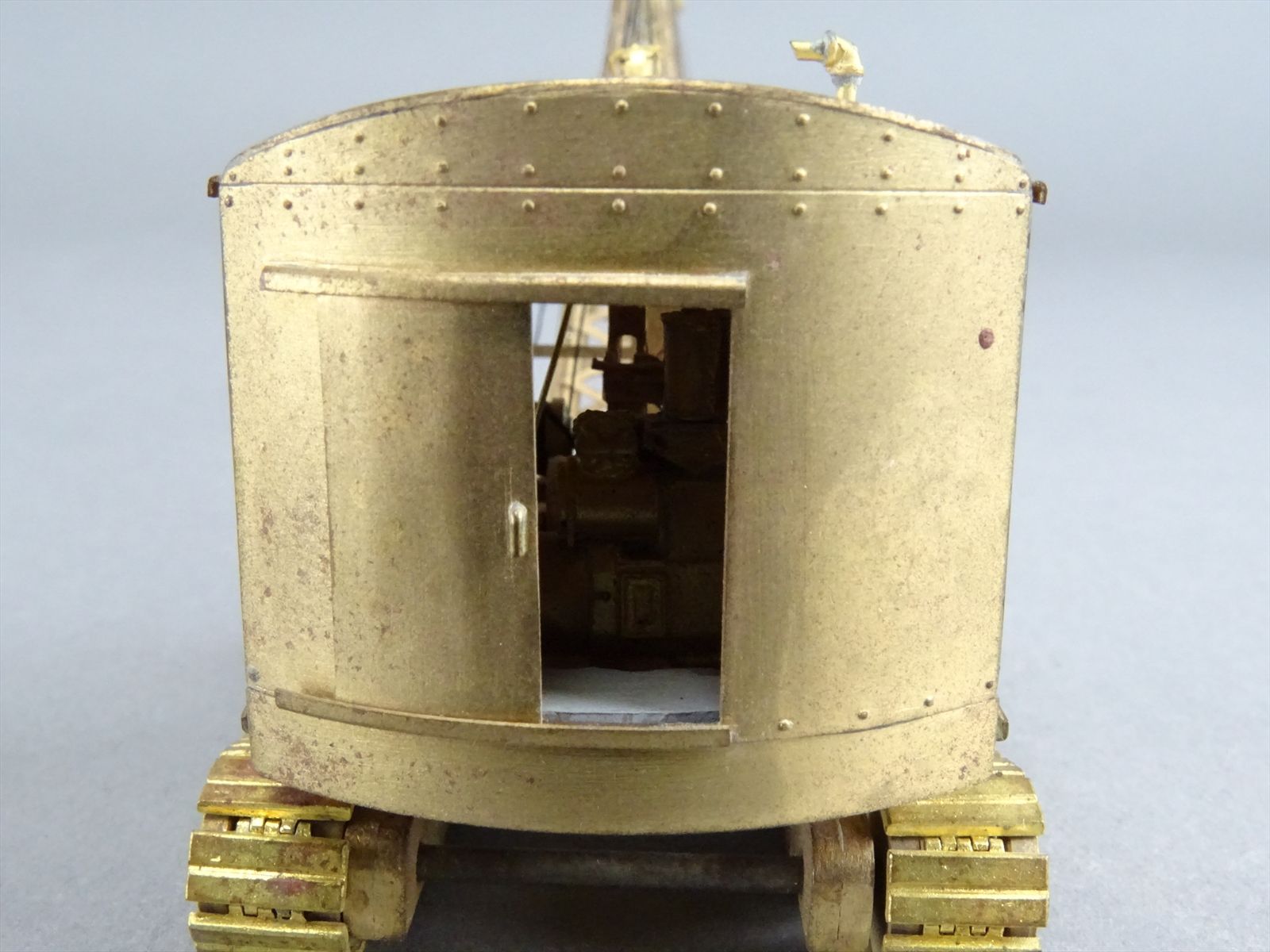 HO Brass Model - OMI 1350 - AH Gopher Crane Mounted On Treads - Unpainted