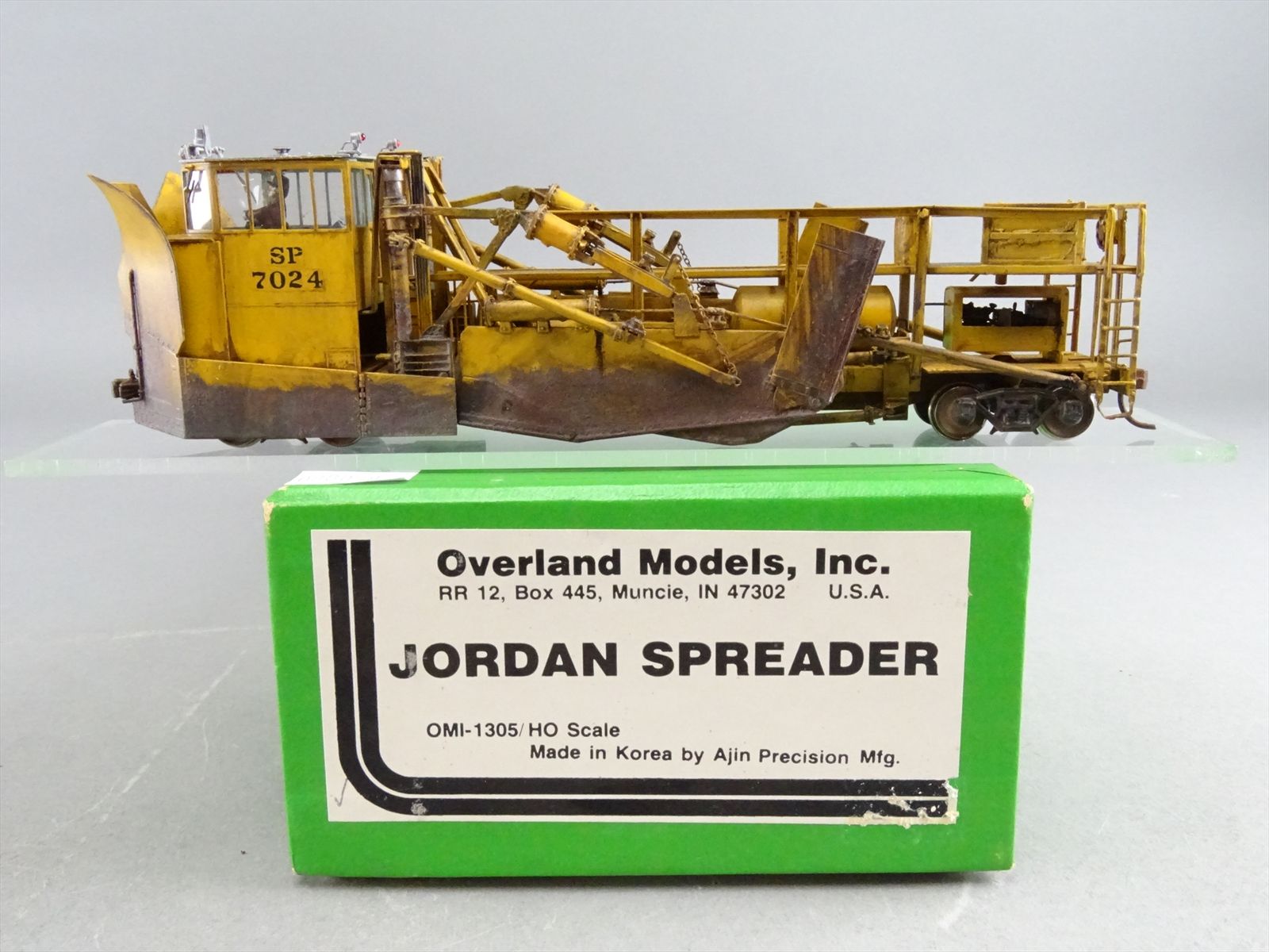HO Brass Model - OMI 1305 SP Southern Pacific Jordan Spreader #7024 ...