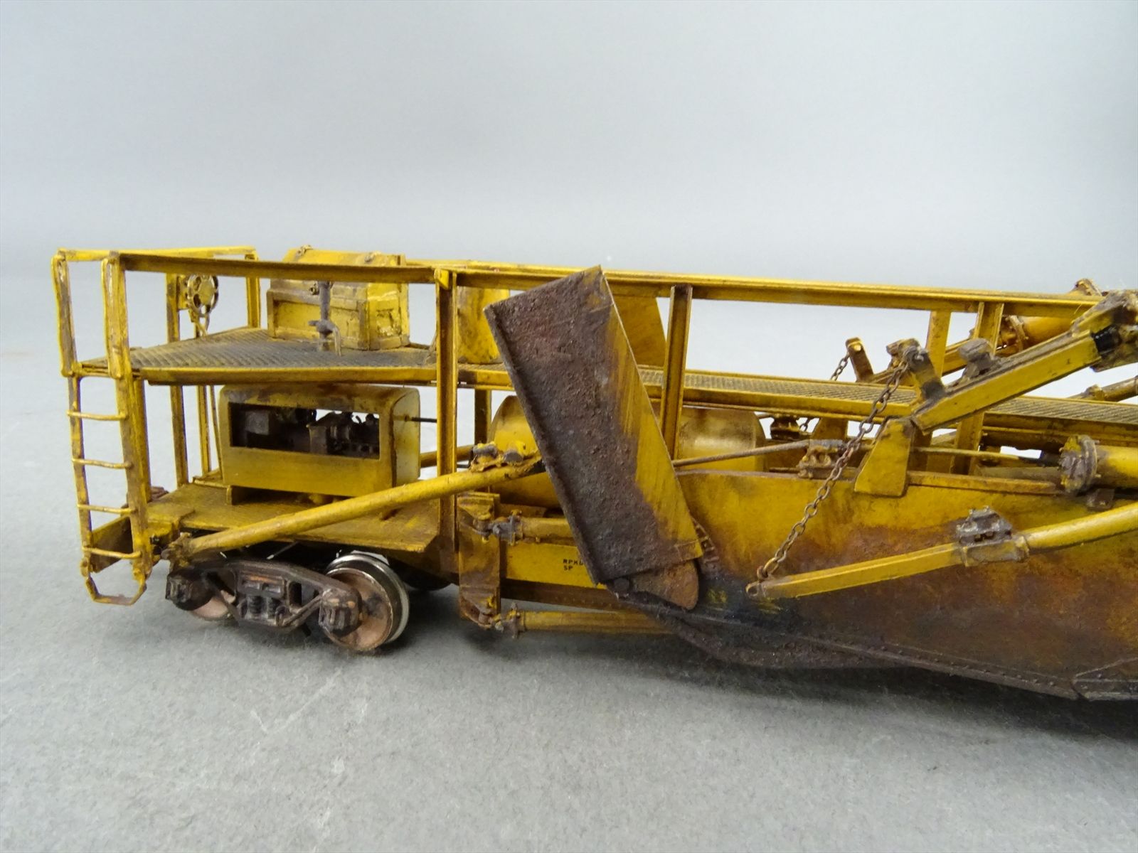 HO Brass Model - OMI 1305 SP Southern Pacific Jordan Spreader #7024 ...