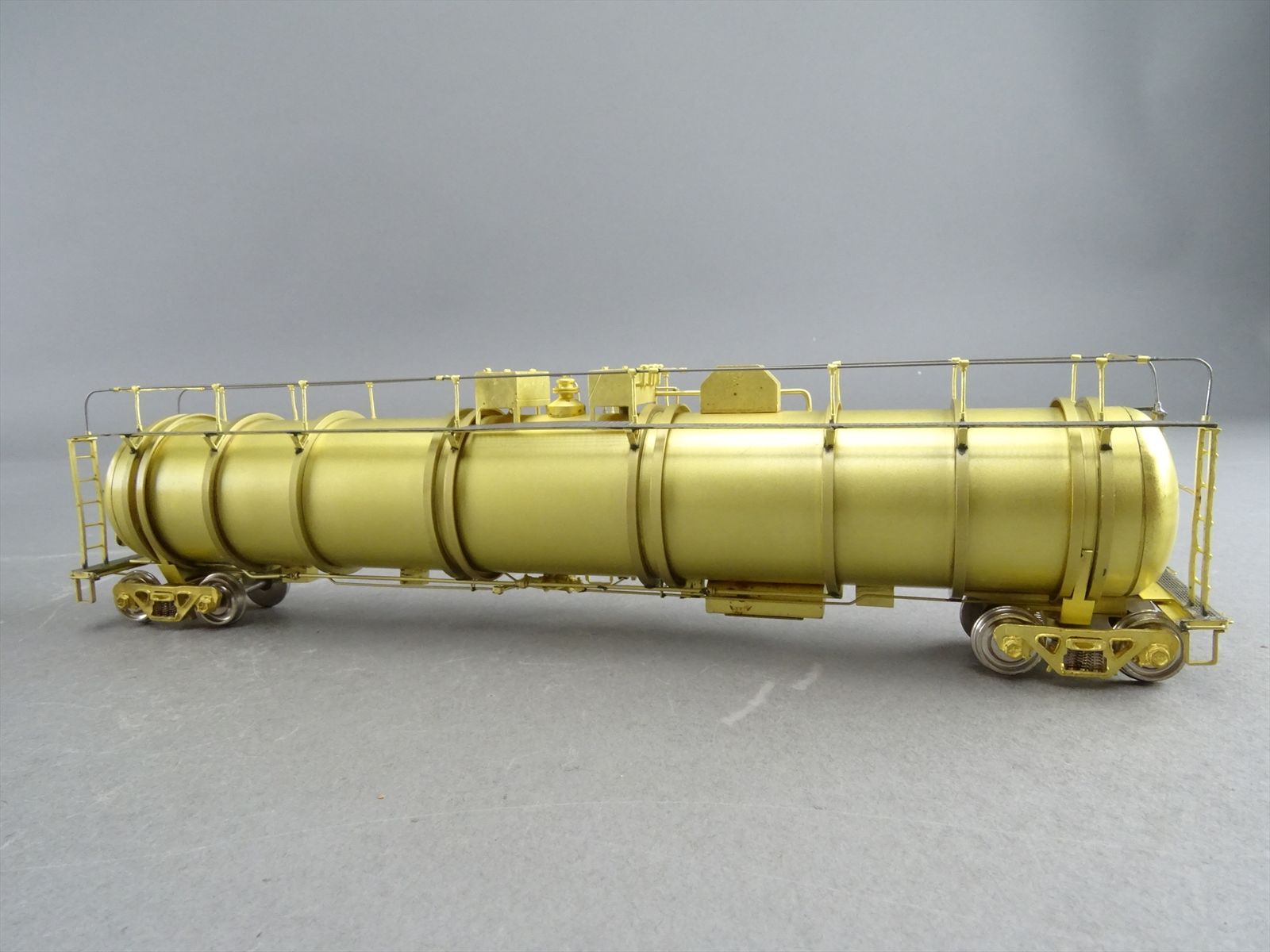 HO Brass Model - OMI 3029 61' Liquid Air Tank Car 15000 Gallon ...